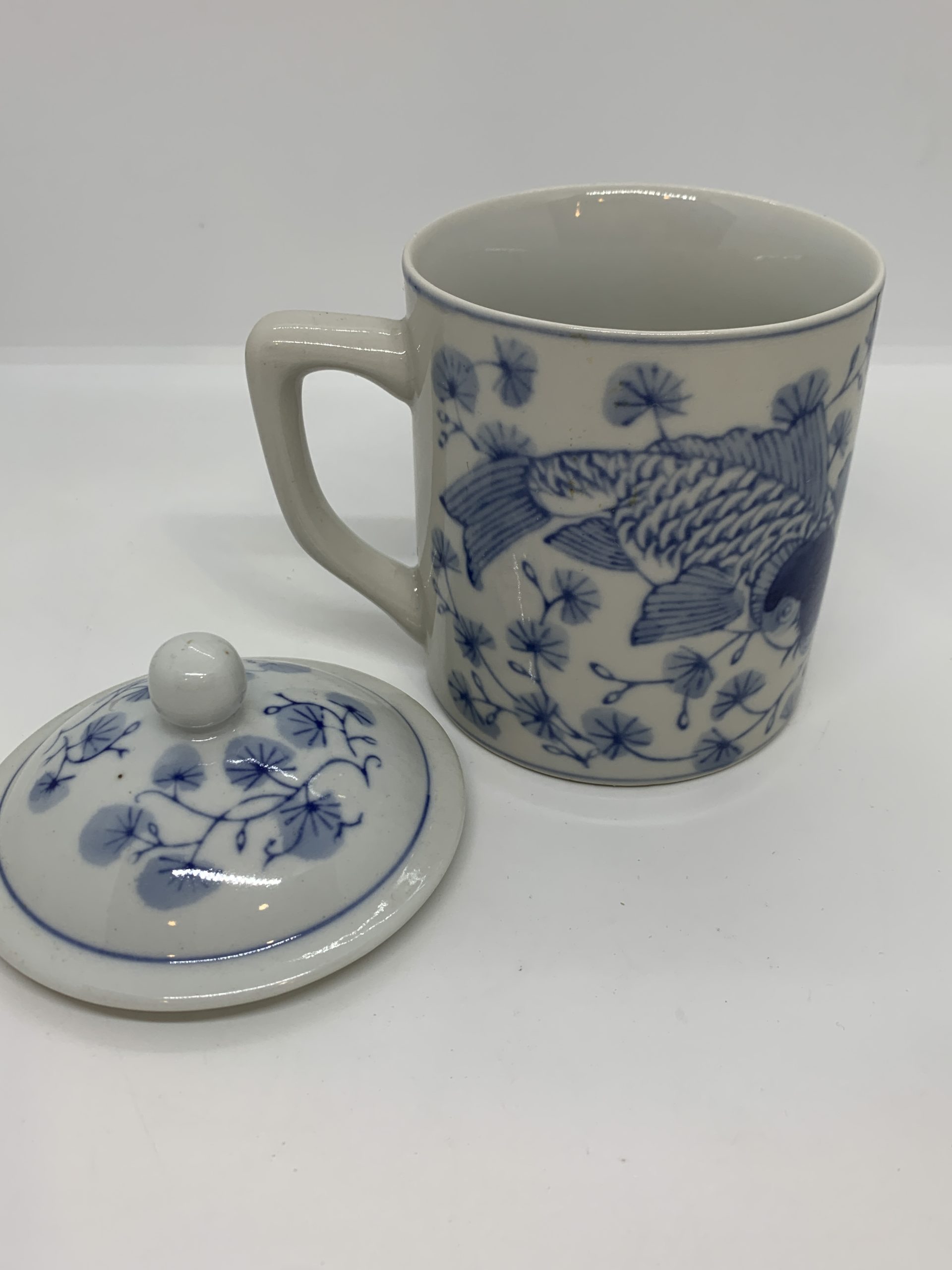 Blue and White Asian Koi Fish Mug with lid - Vintage Keepsakes