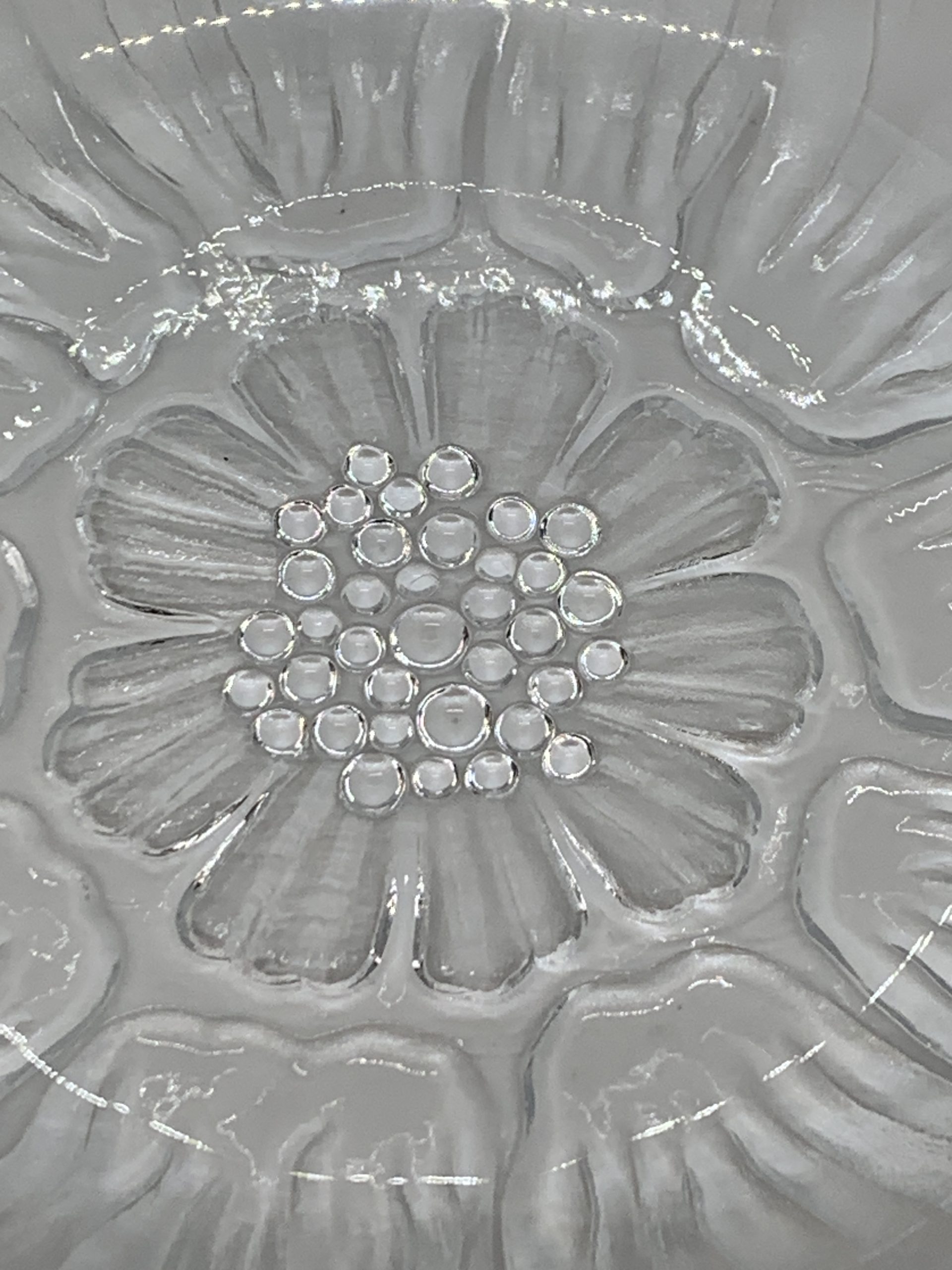 Glass Floral Pattern Low Form Bowl 14cm - Vintage Keepsakes