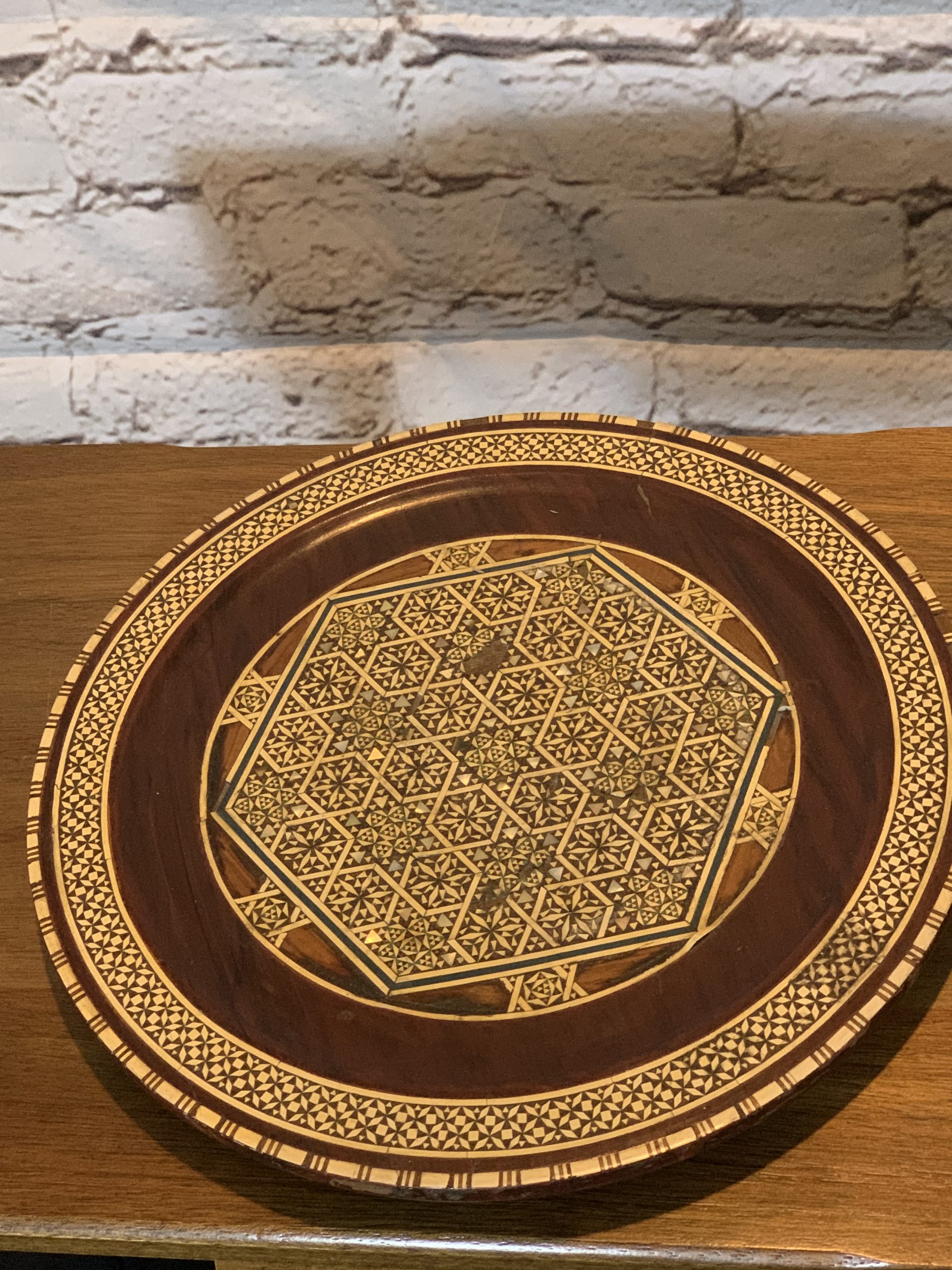 Round Wooden Inlaid Marquetry Plate 35cm (AF) - Vintage Keepsakes