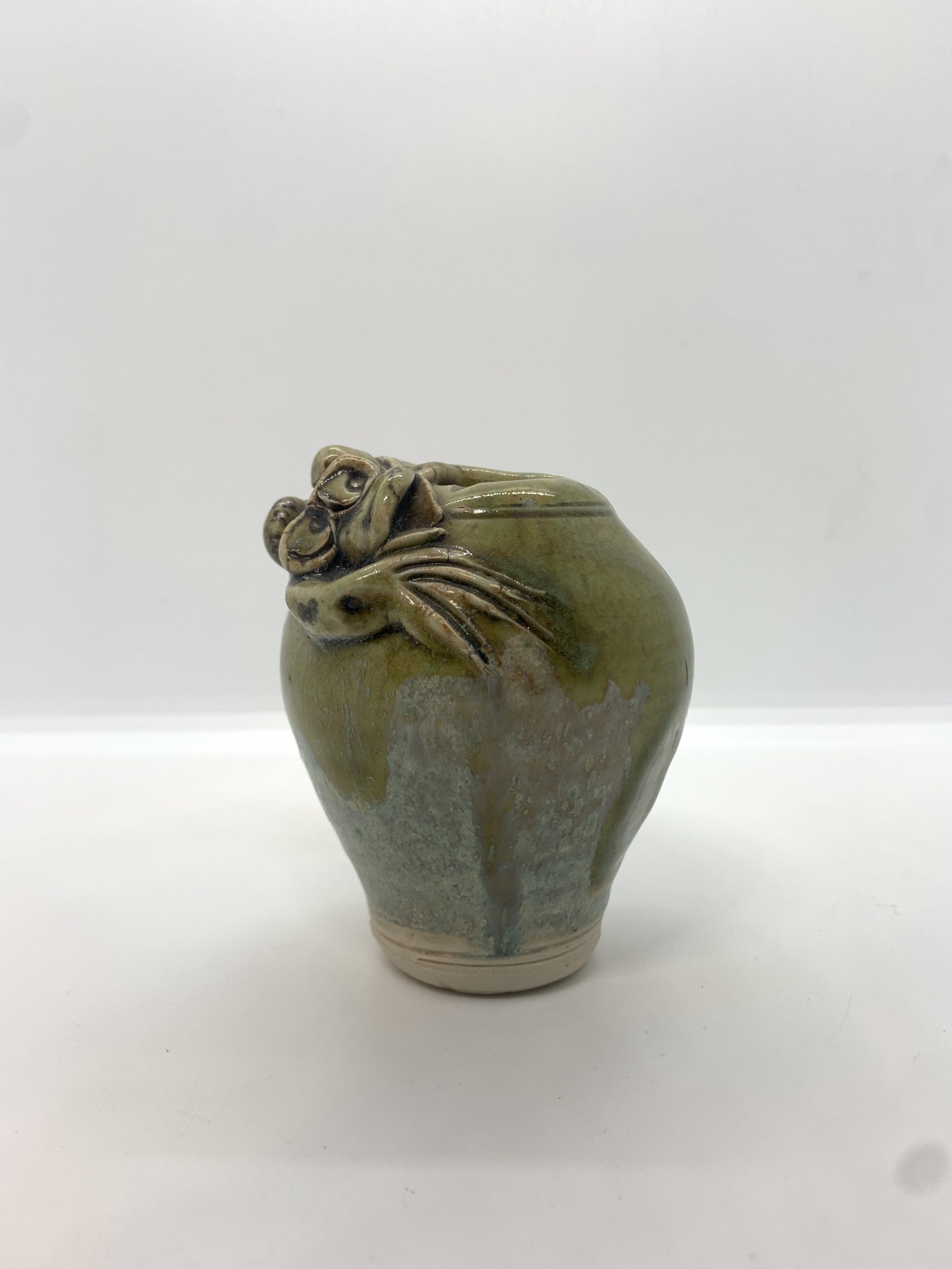 Peter Smith Pottery Vase 8.5cm with Frog - Vintage Keepsakes