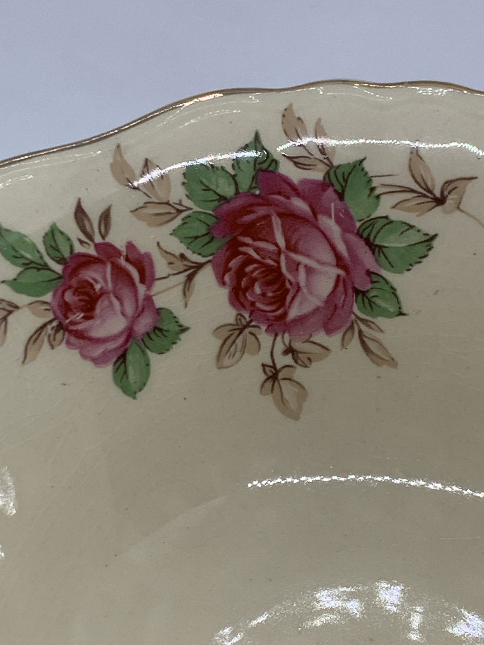 Vintage Meakin Sunshine Bowl 21cm - with Floral Pattern - Vintage Keepsakes