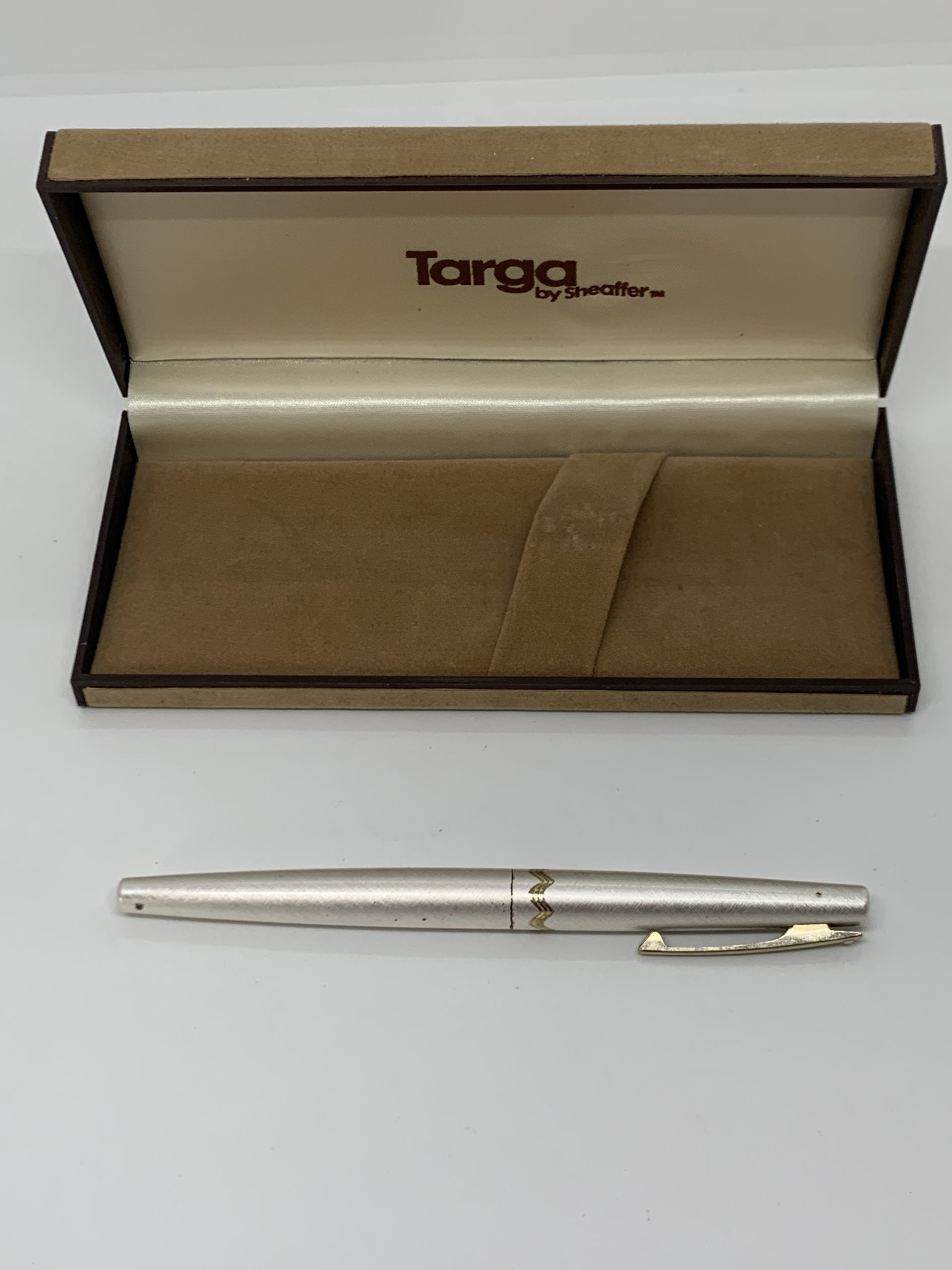 Targa by Sheaffer Pen in Case (Paladium Silver Nib) - Vintage Keepsakes
