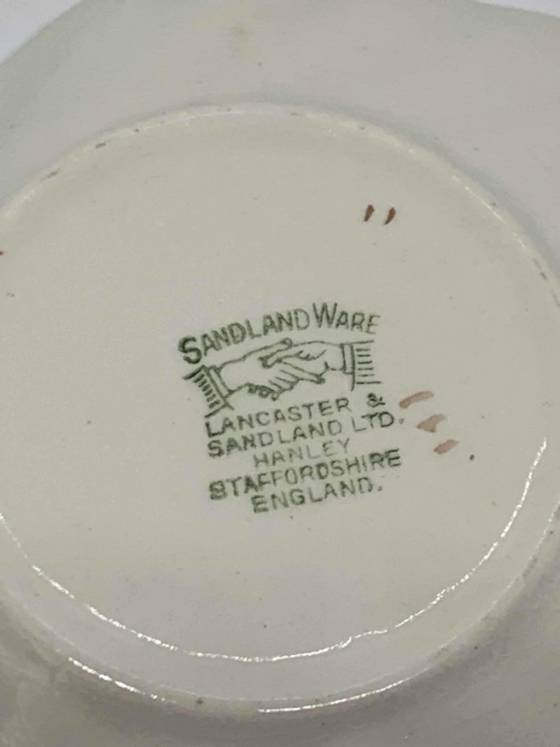 Lancaster and Sandland Plate In an Olde World Garden Shell Dish 20cm ...