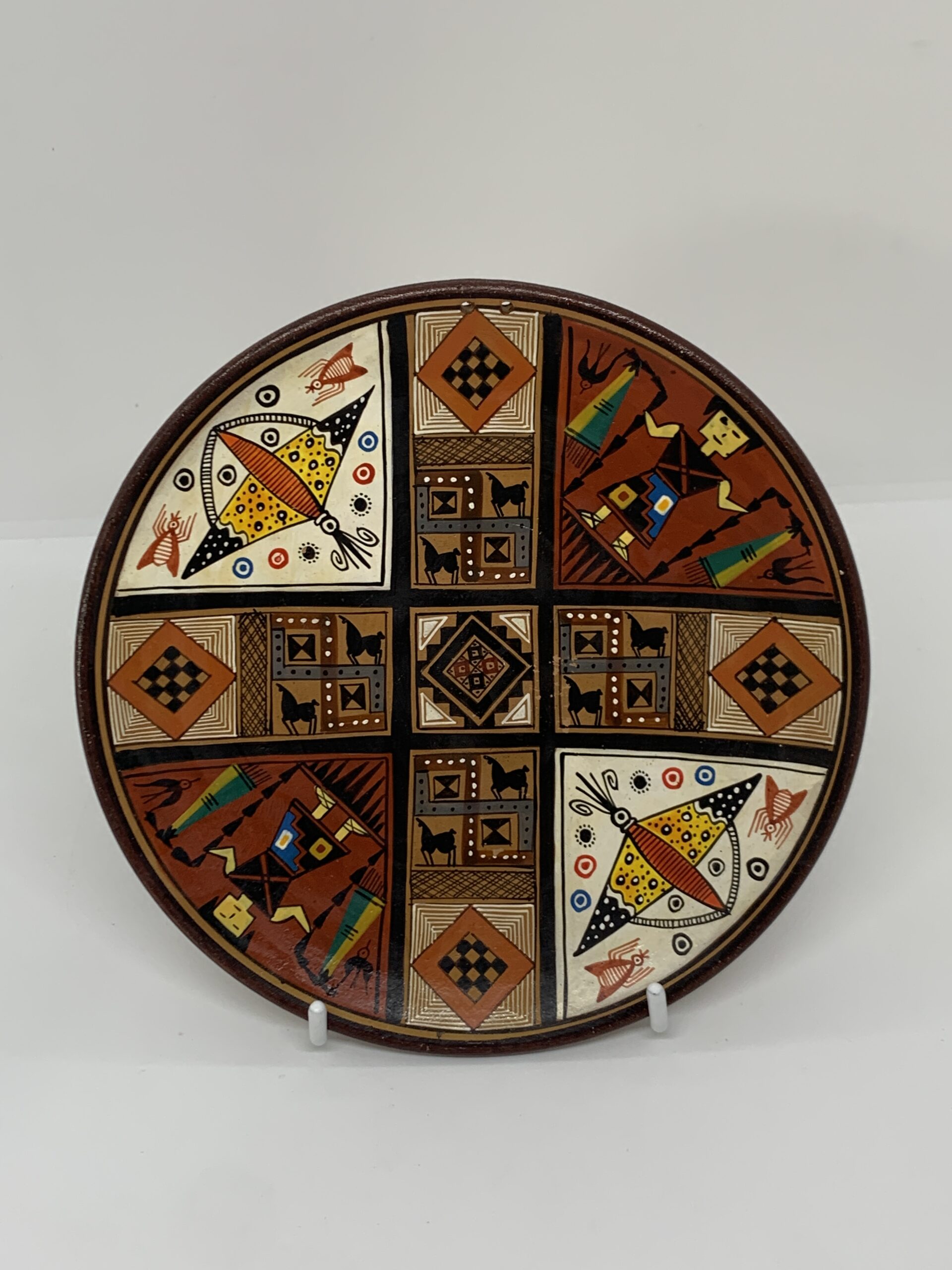 Handpainted Peruvian Plate 17cm - Vintage Keepsakes