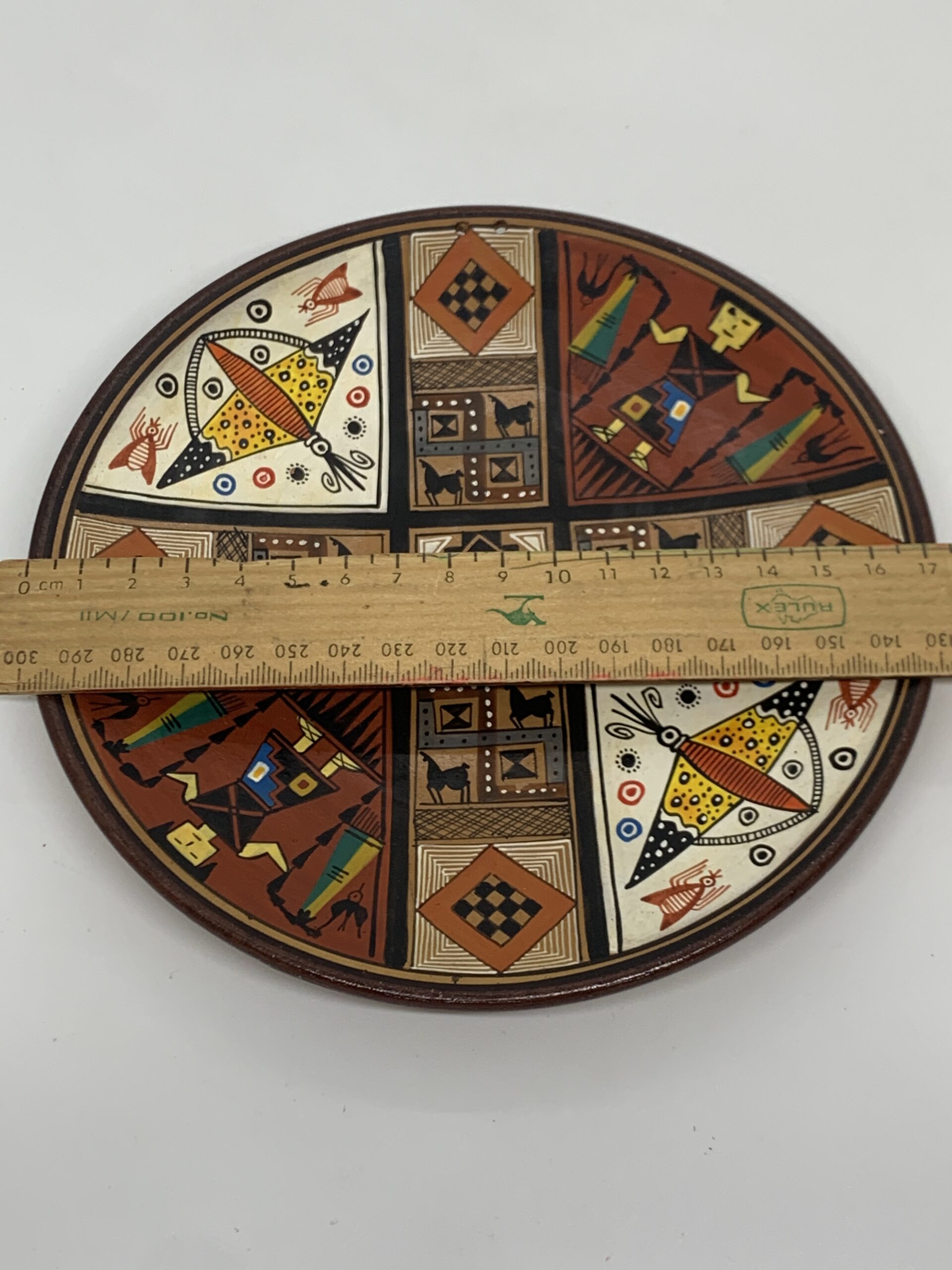 Handpainted Peruvian Plate 17cm - Vintage Keepsakes