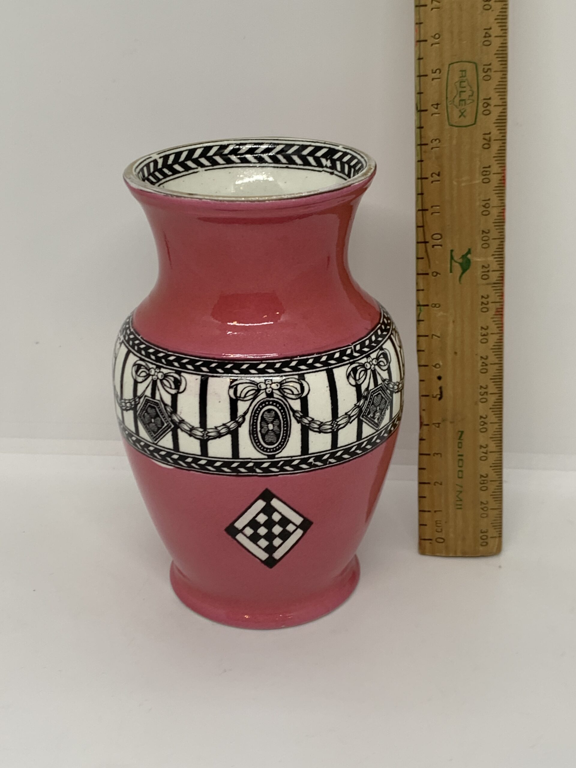 Royal Venton Ware 1930s John Steventon and Sons Pink Vase 13cm ...