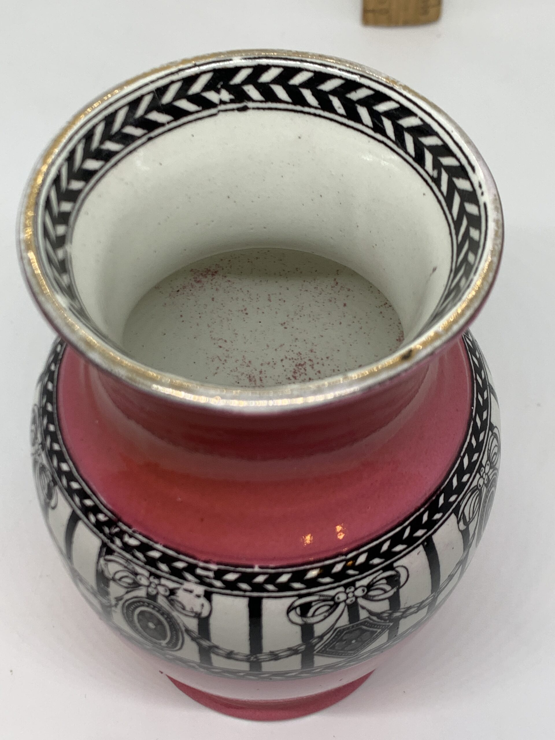 Royal Venton Ware 1930s John Steventon and Sons Pink Vase 13cm ...