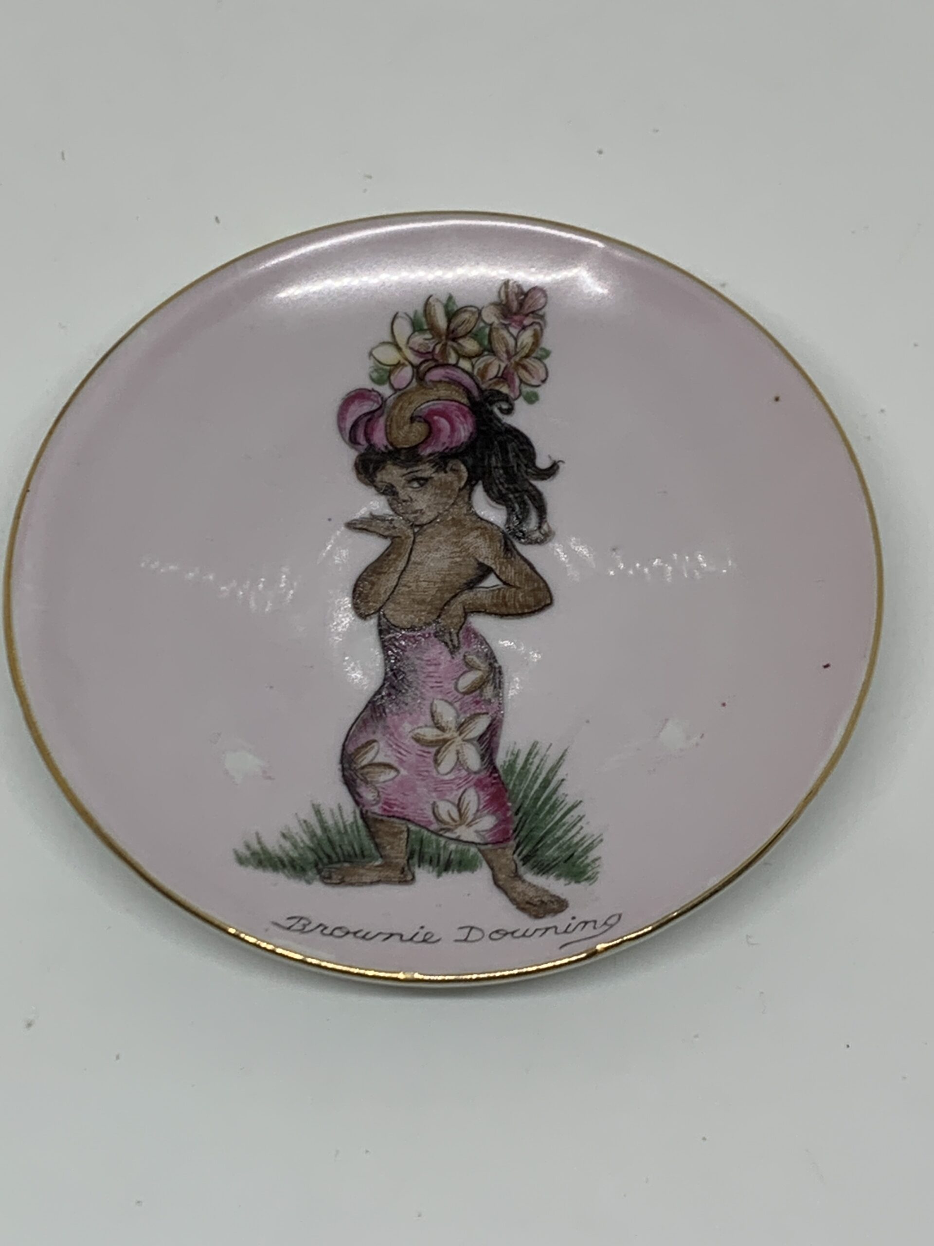 Brownie Downing Plate 10cm Dancing Girl - Vintage Keepsakes