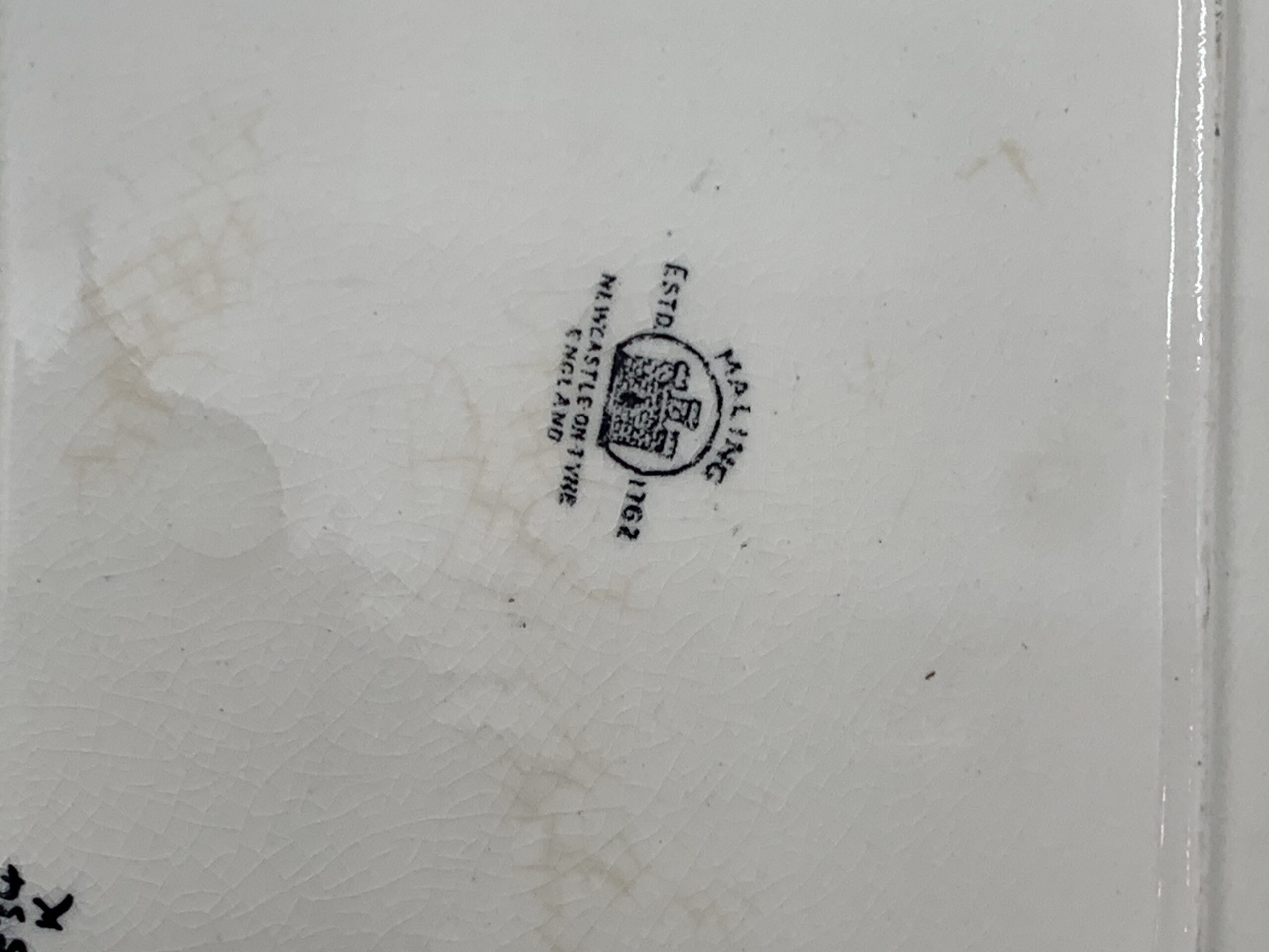 Maling Ware Plate 24cm 4534 - Vintage Keepsakes