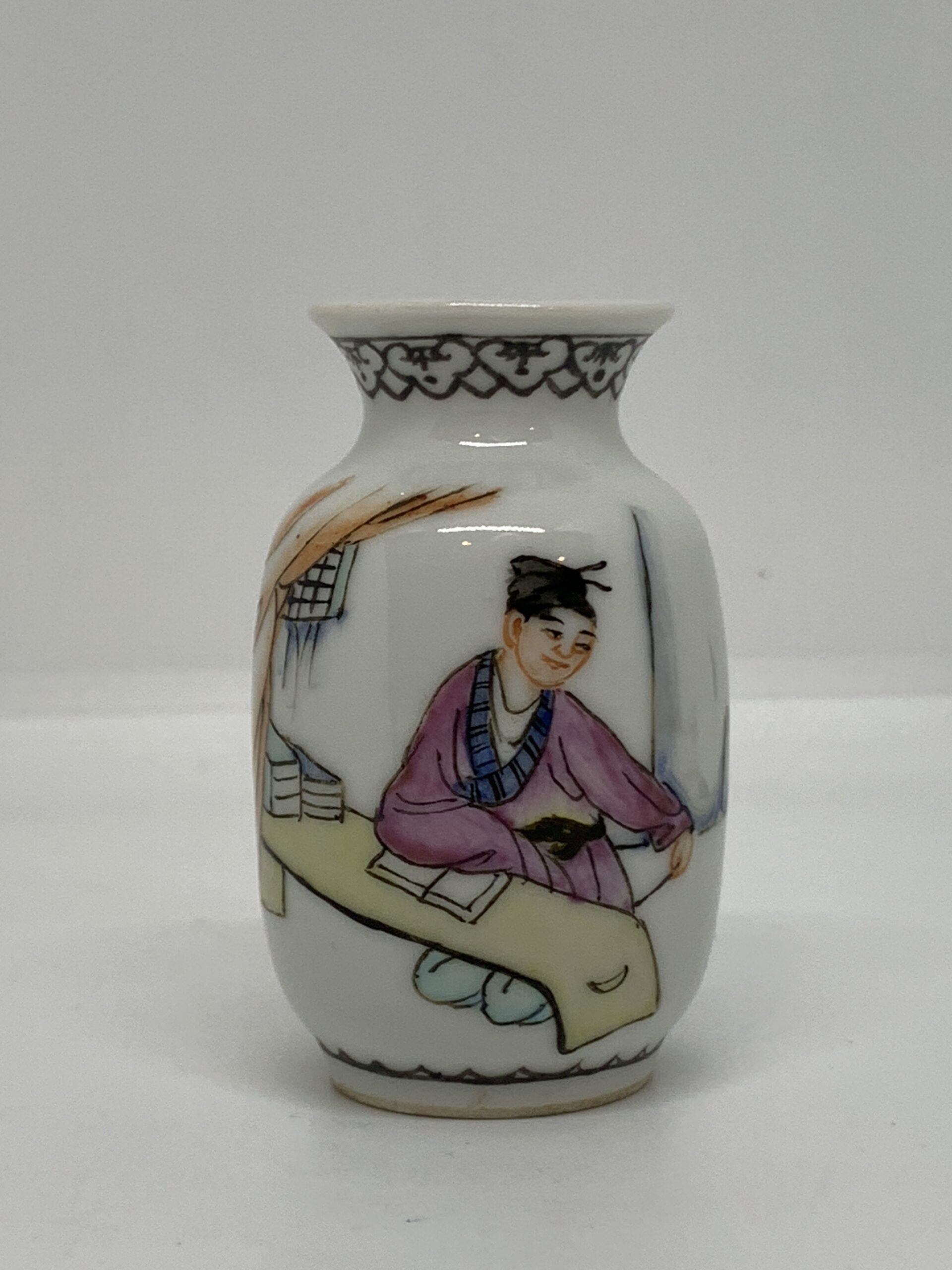 Chinese Hand Painted Miniature vase 7cm - Vintage Keepsakes