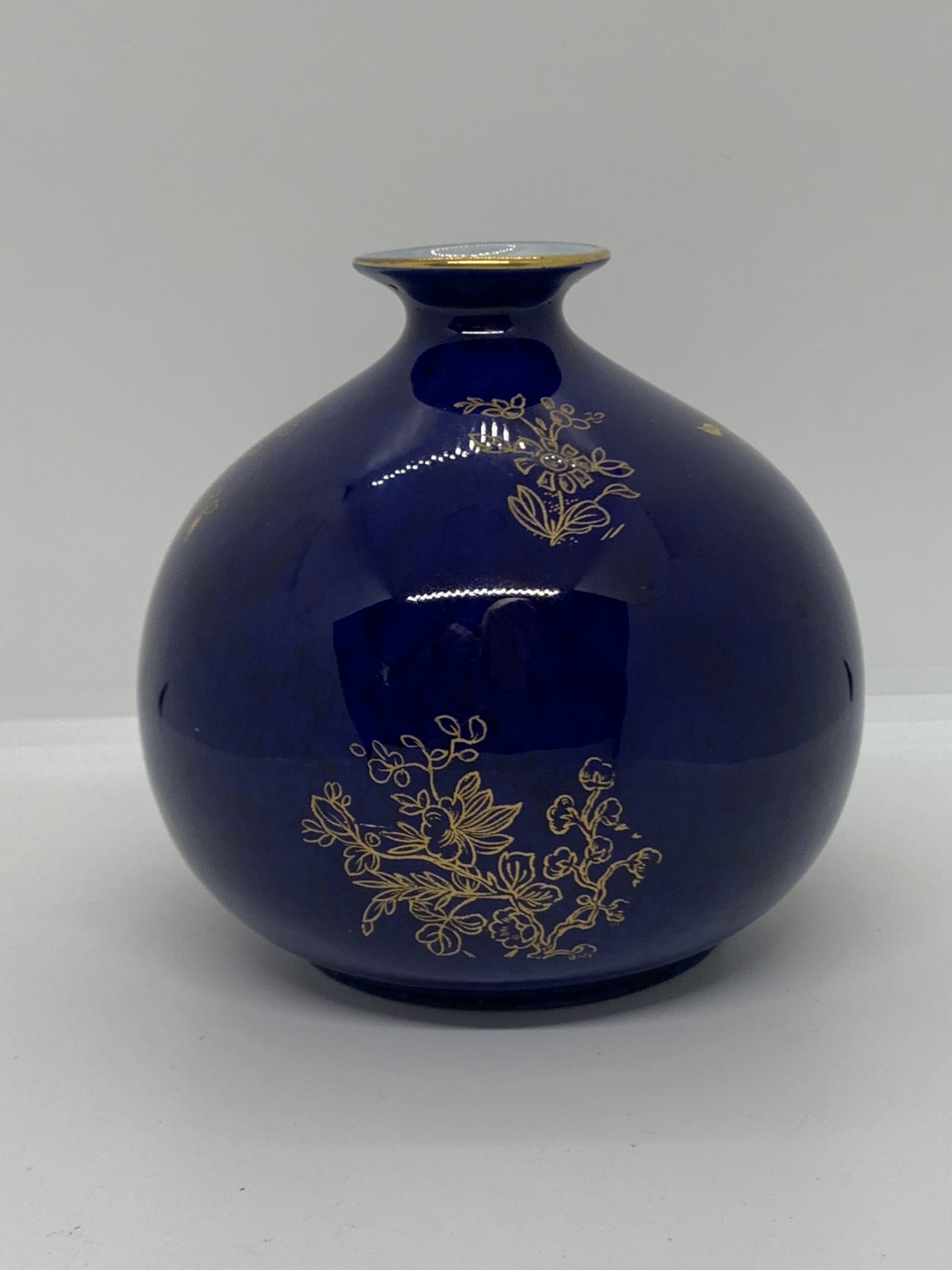 Hand Painted Blue Ceramic Round Vase 12cm high - Vintage Keepsakes