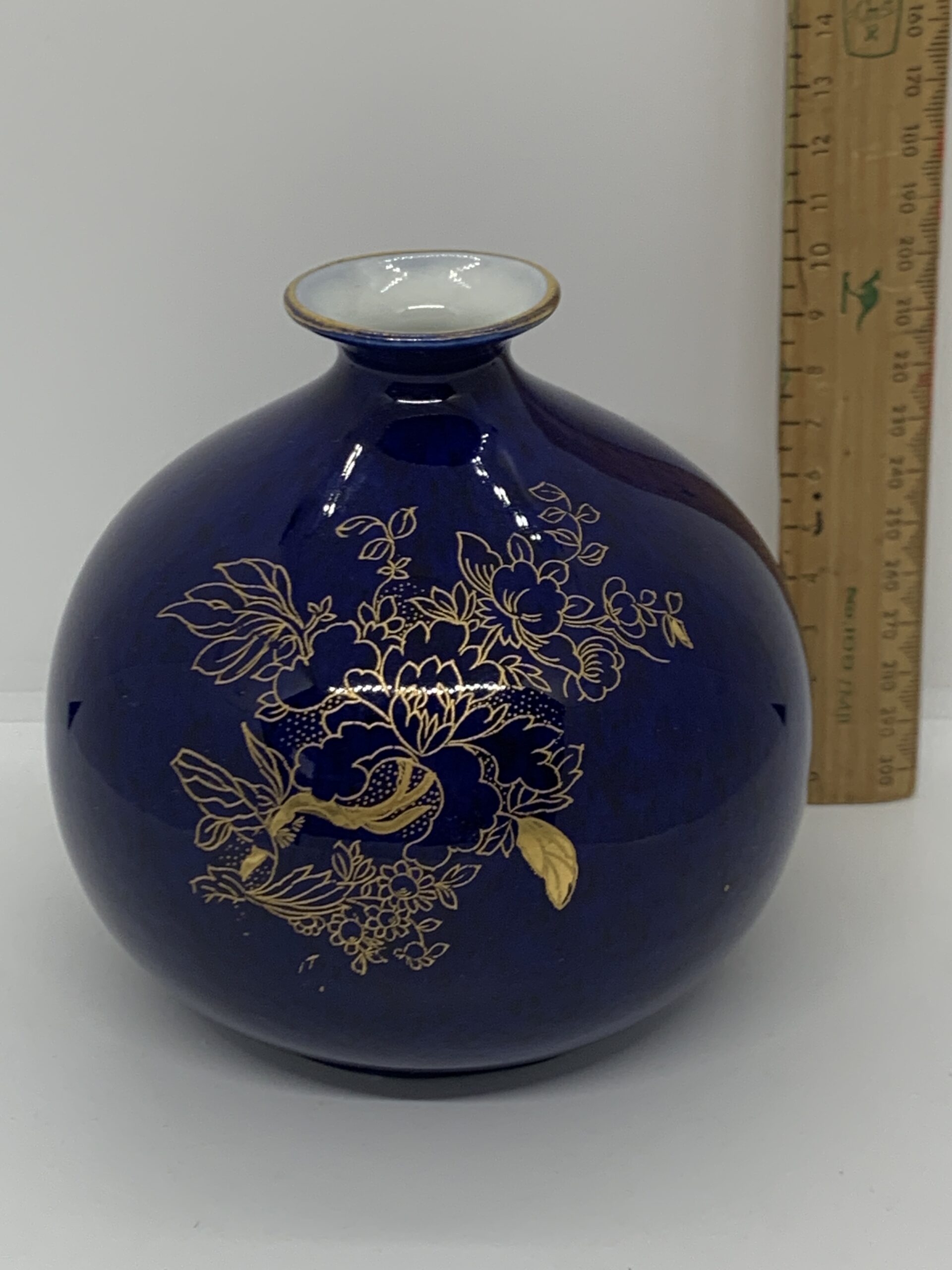 Hand Painted Blue Ceramic Round Vase 12cm high - Vintage Keepsakes