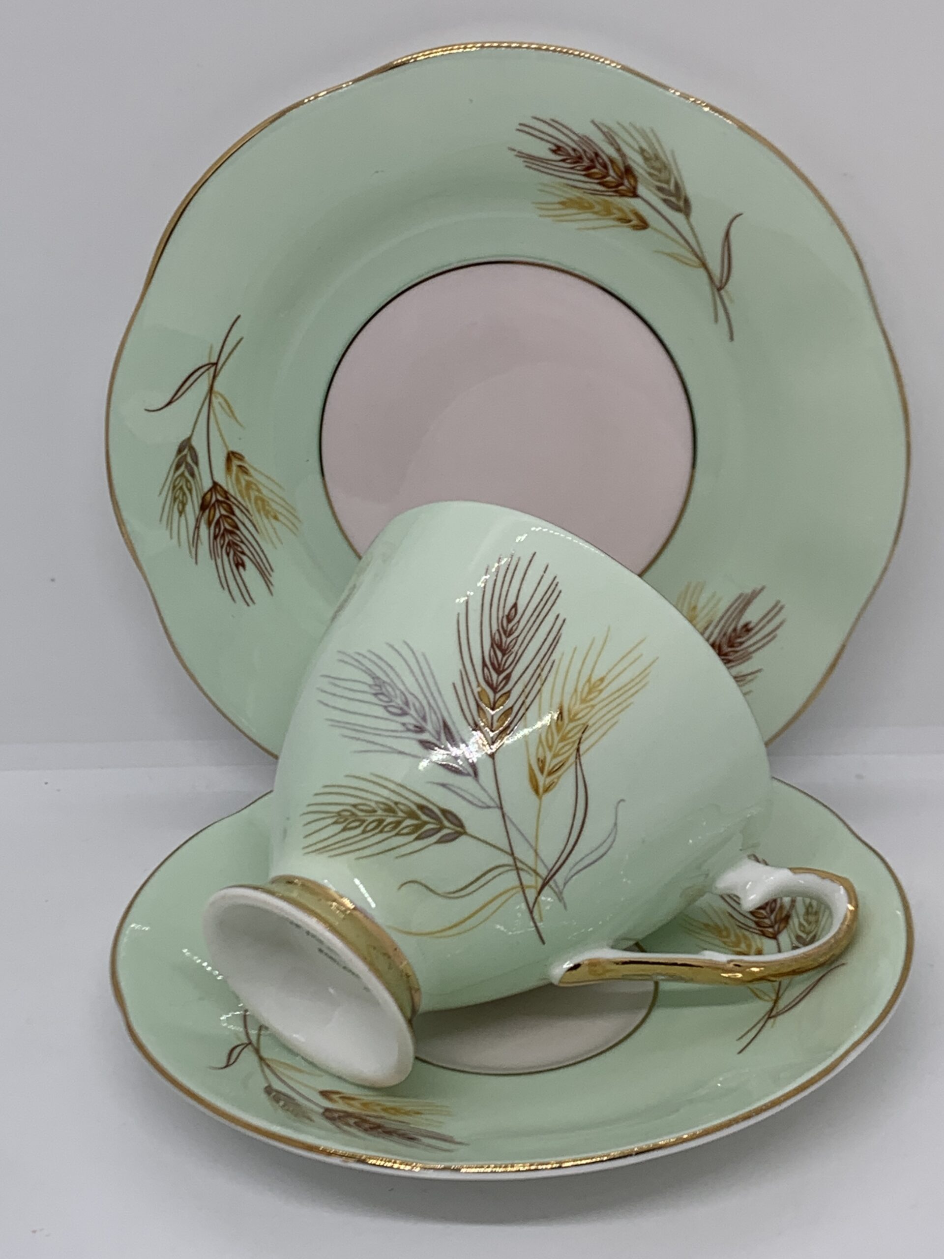 Elizabethan Fine Bone China Green Wheat pattern Trio - Vintage Keepsakes