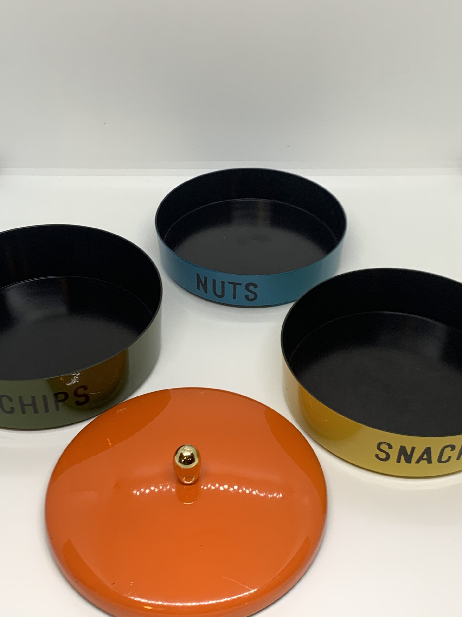 Retro Stacking Snack Containers with Lid 15cm - Vintage Keepsakes