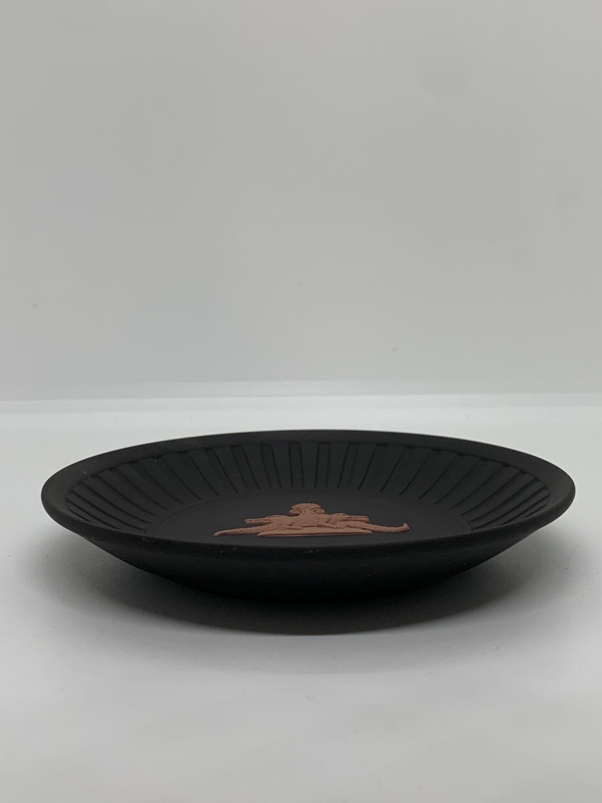 Wedgwood Black Jasperware Fluted Plate Crocodile Design 12cm - Vintage ...