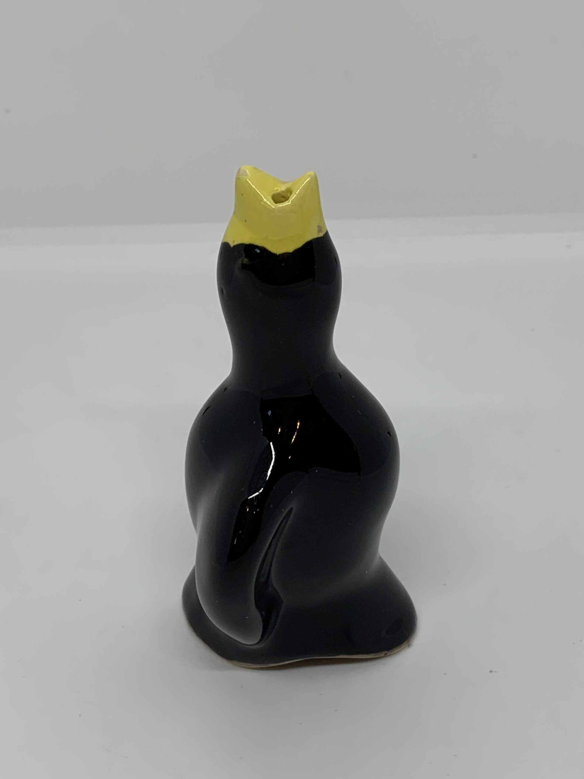 Ceramic Blackbird Pie Funnel Vent - Vintage Keepsakes