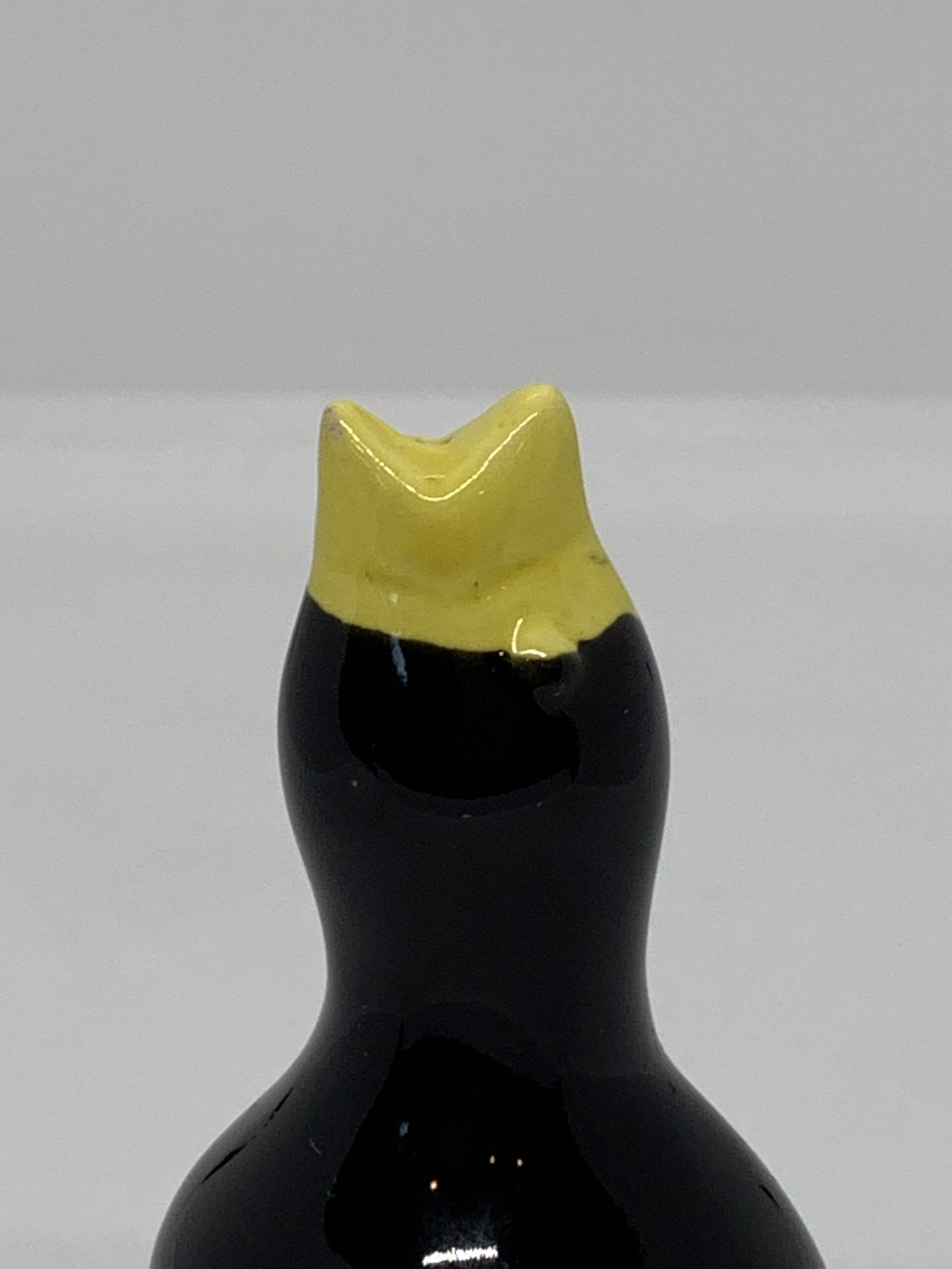 Ceramic Blackbird Pie Funnel Vent - Vintage Keepsakes