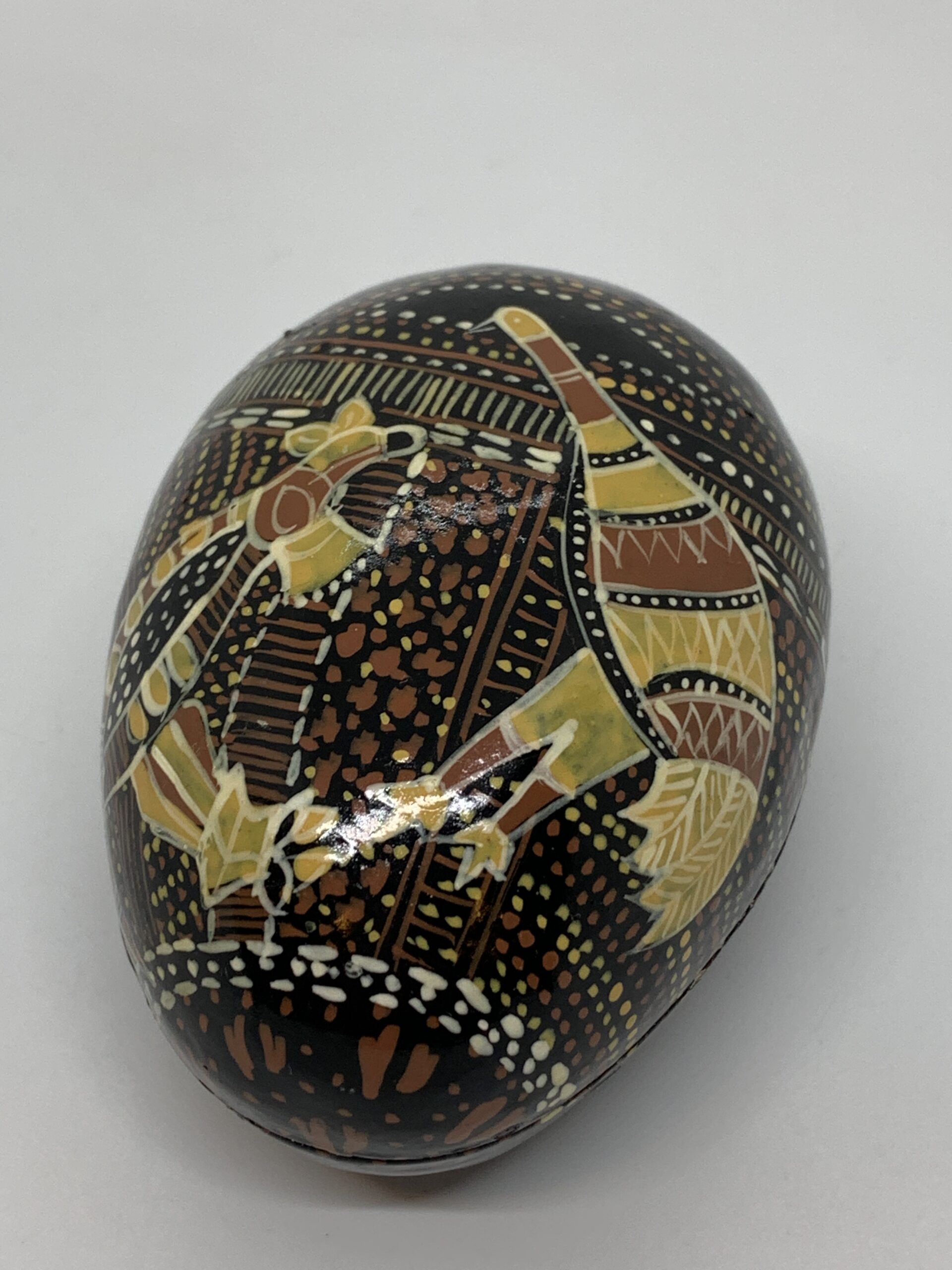 Emu Track Lacquared Paper Mache Lidded Egg with Aboriginal Design 10cm ...