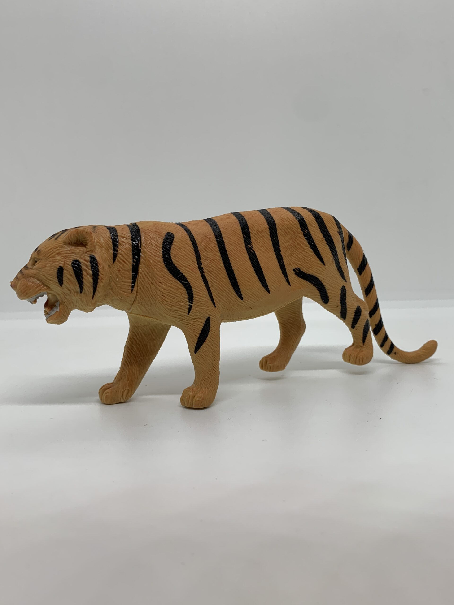 Plastic Animal Tiger 7cm high - Vintage Keepsakes