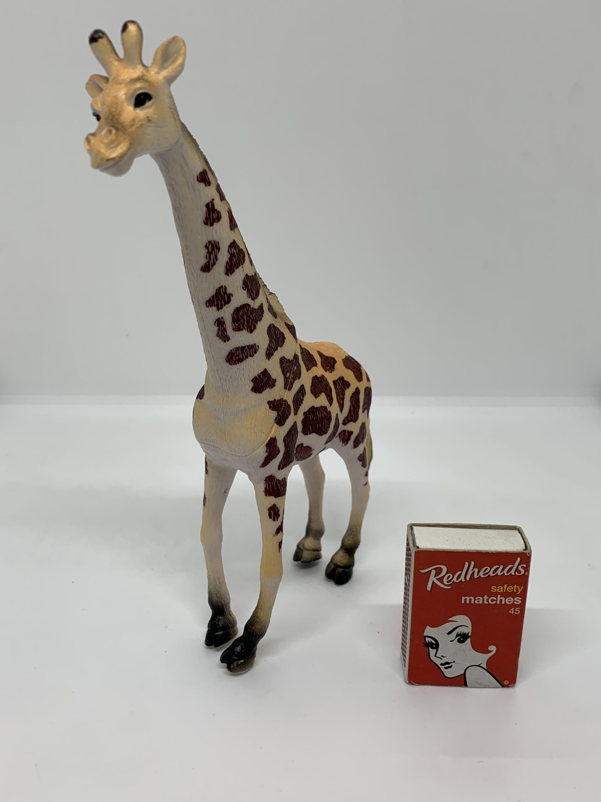 Plastic Animal Giraffe 20cm high - Vintage Keepsakes