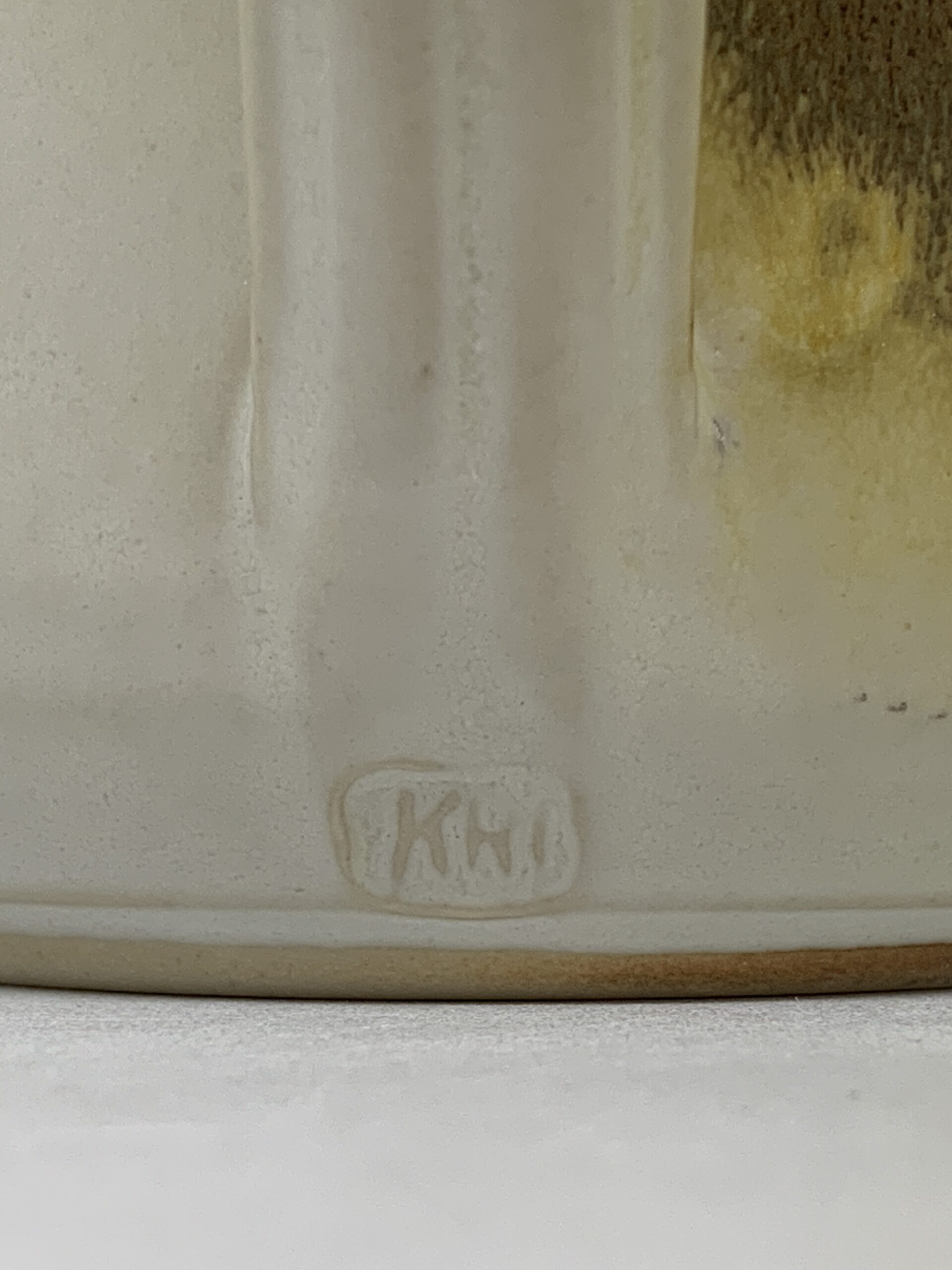 Ken Ison Australian Pottery Mug 10cm - Vintage Keepsakes