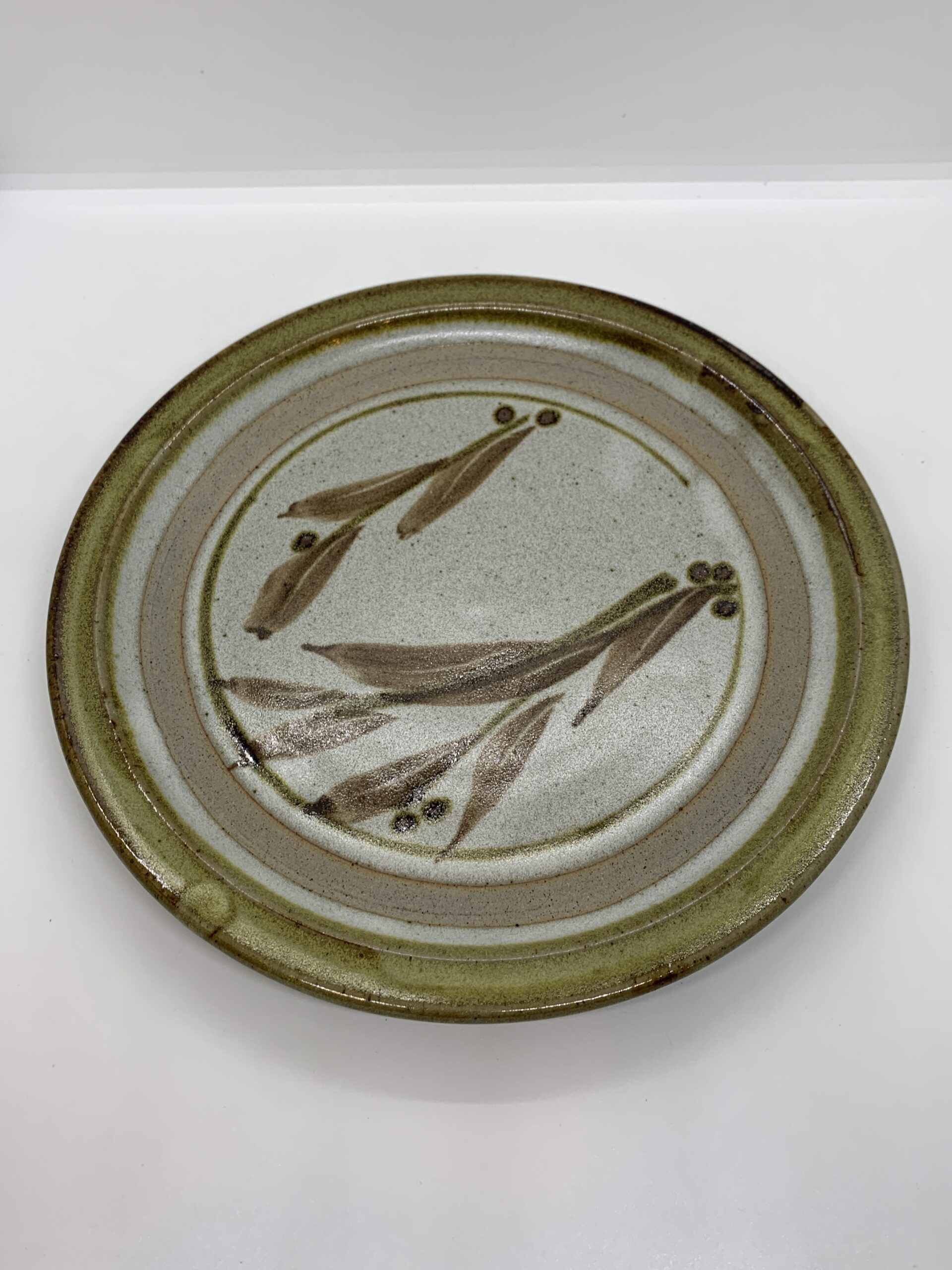 Australian Studio Pottery Gum Leaf Pattern Plate (Makers stamp) 24cm ...