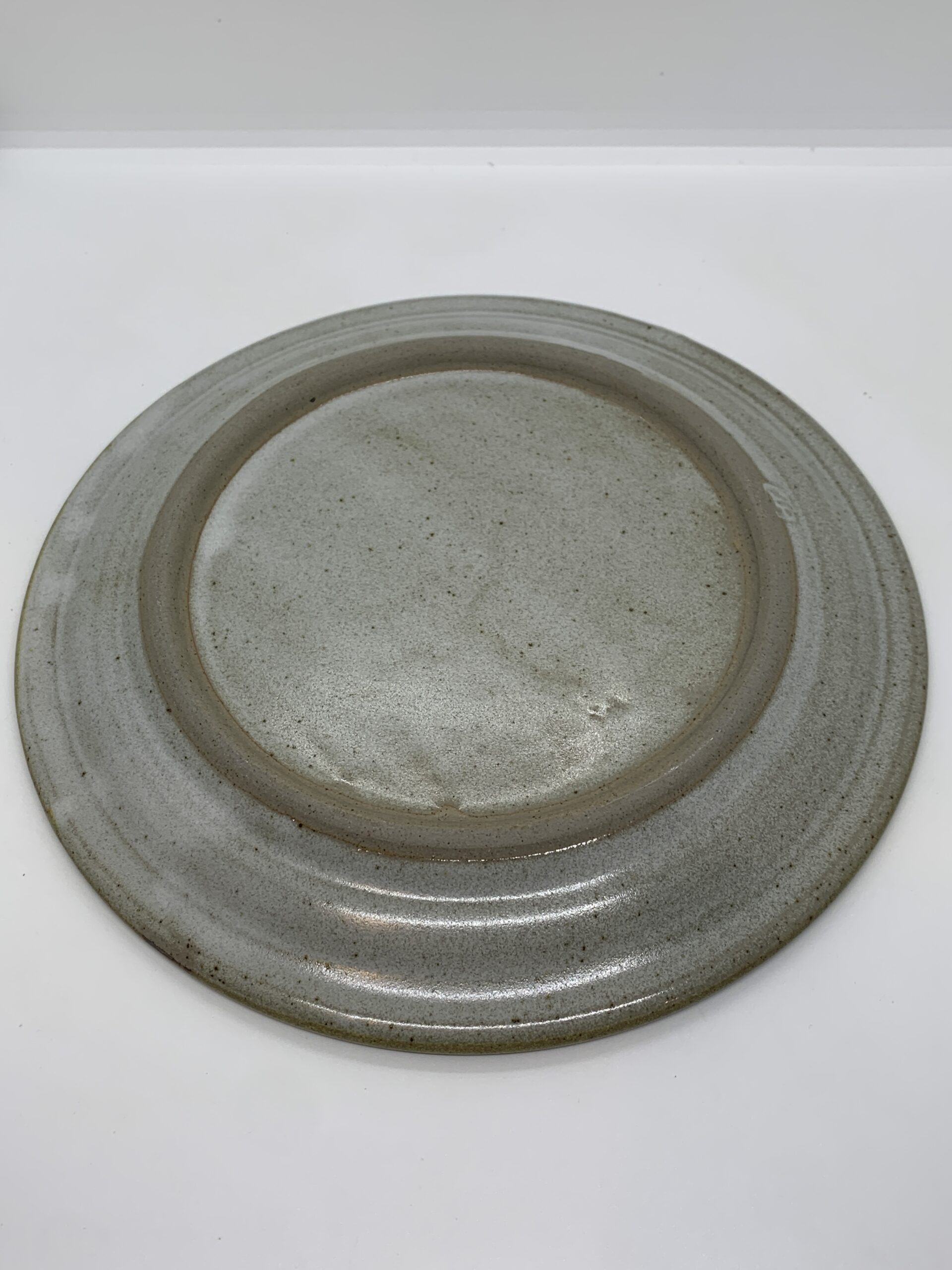 Australian Studio Pottery Gum Leaf Pattern Plate (Makers stamp) 24cm ...