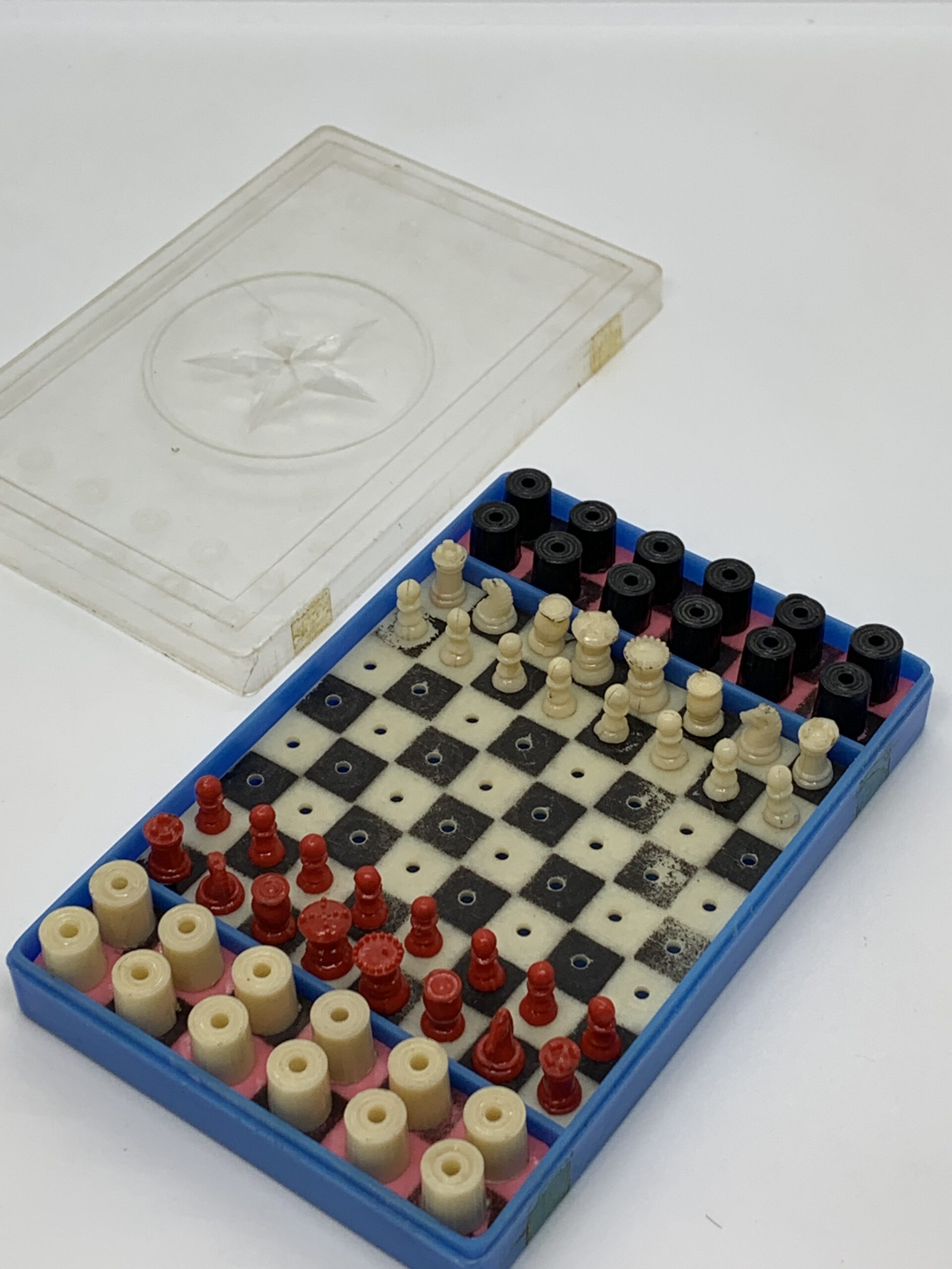 Pocket Travel Combination Chess and Checkers Set in Plastic Case (BP ...