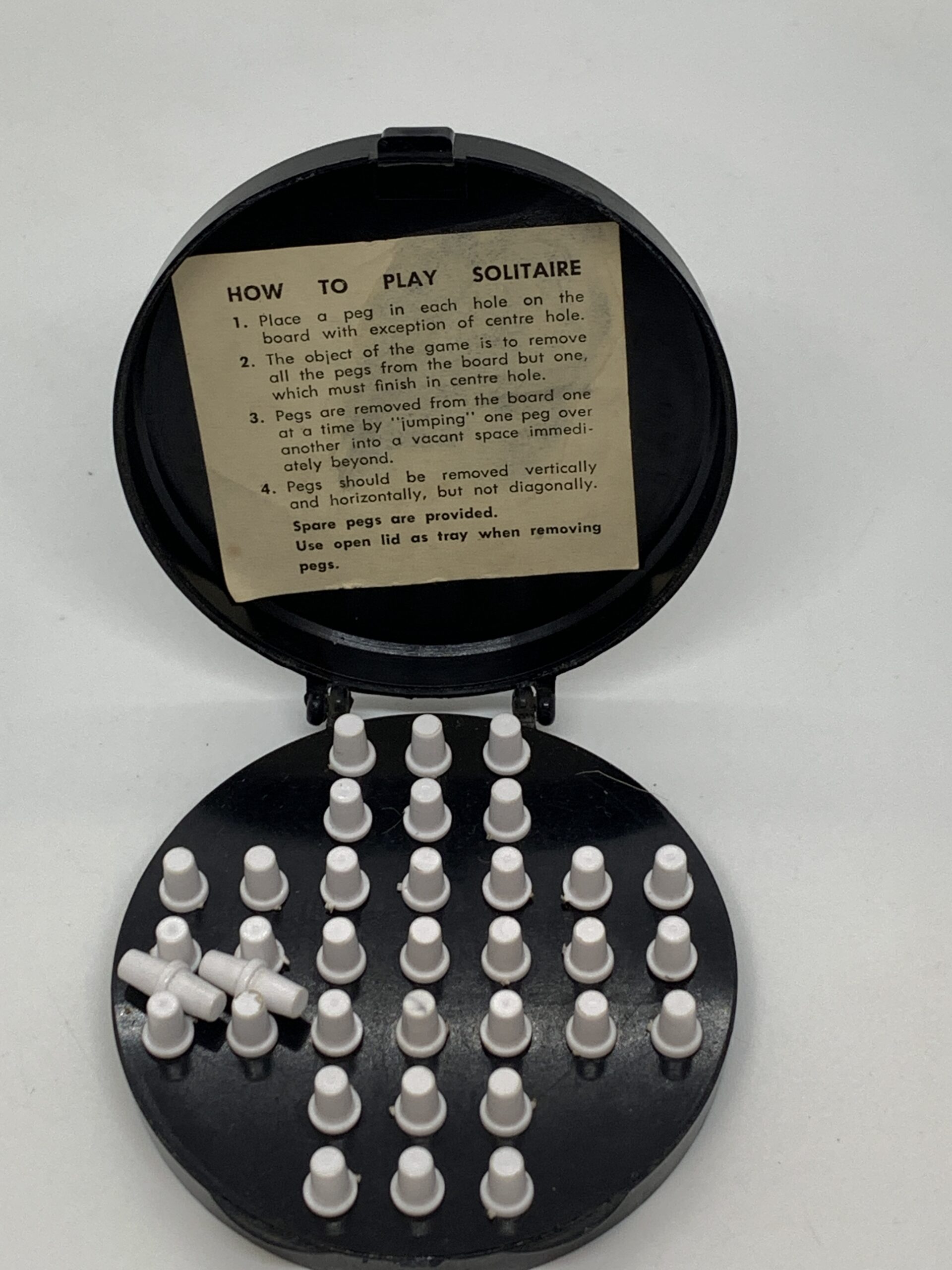 Pocket Solitaire by Gay in Travel Set - Plastic - Vintage Keepsakes