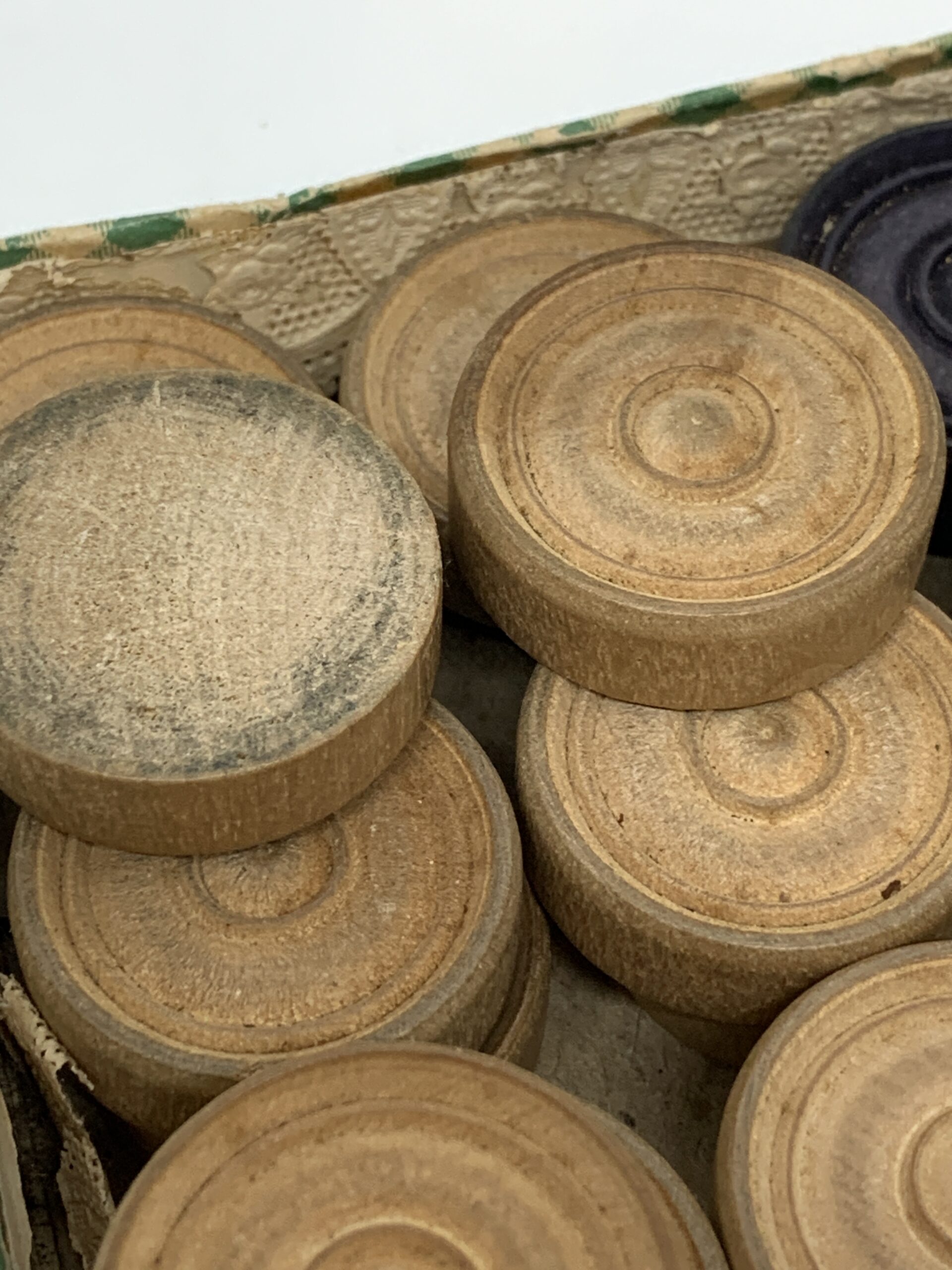 Box of Wooden Checkers Pieces in box with Pretty Maiden - Vintage Keepsakes