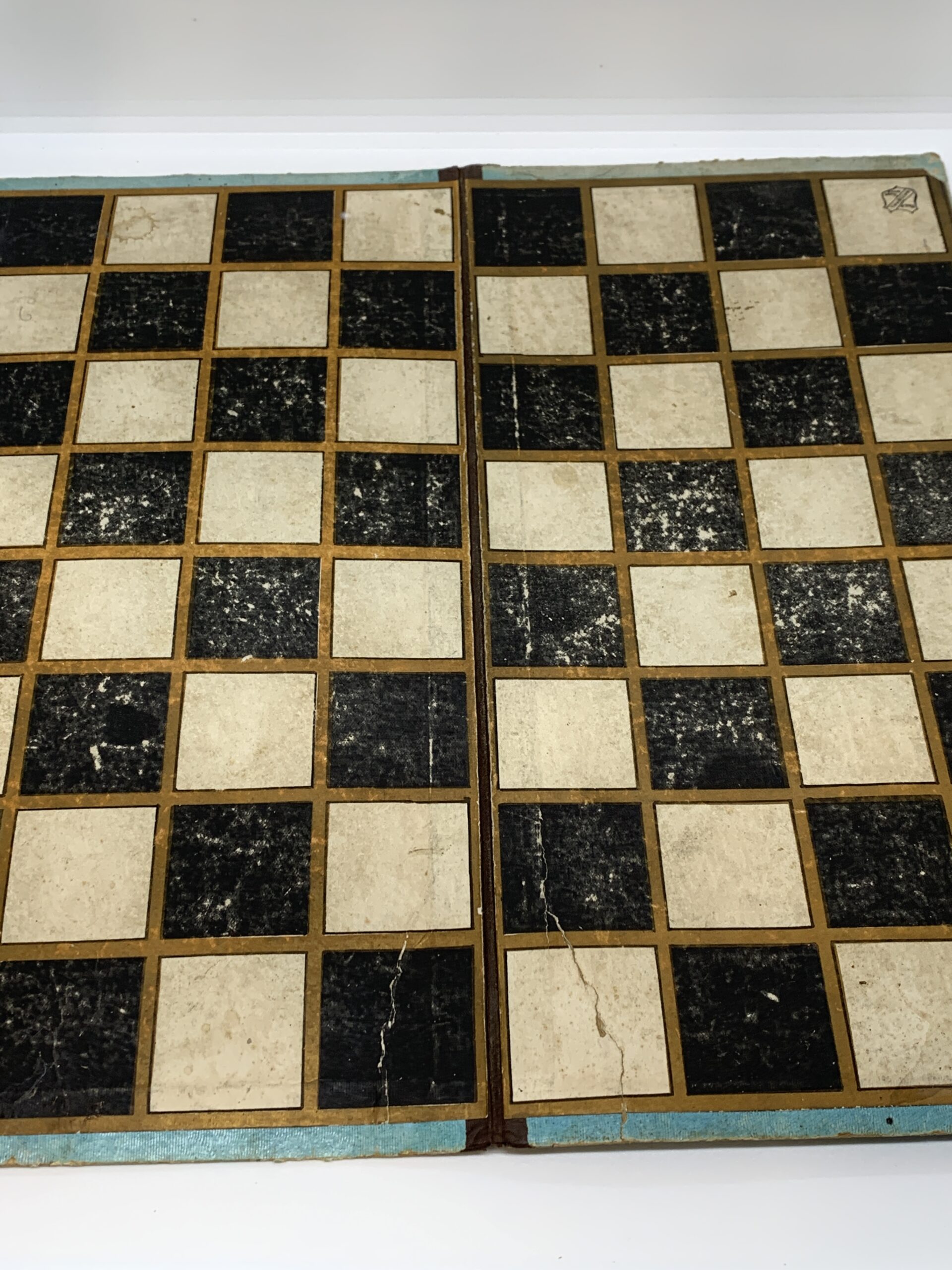 The National Draught Board 37cm - Vintage Keepsakes