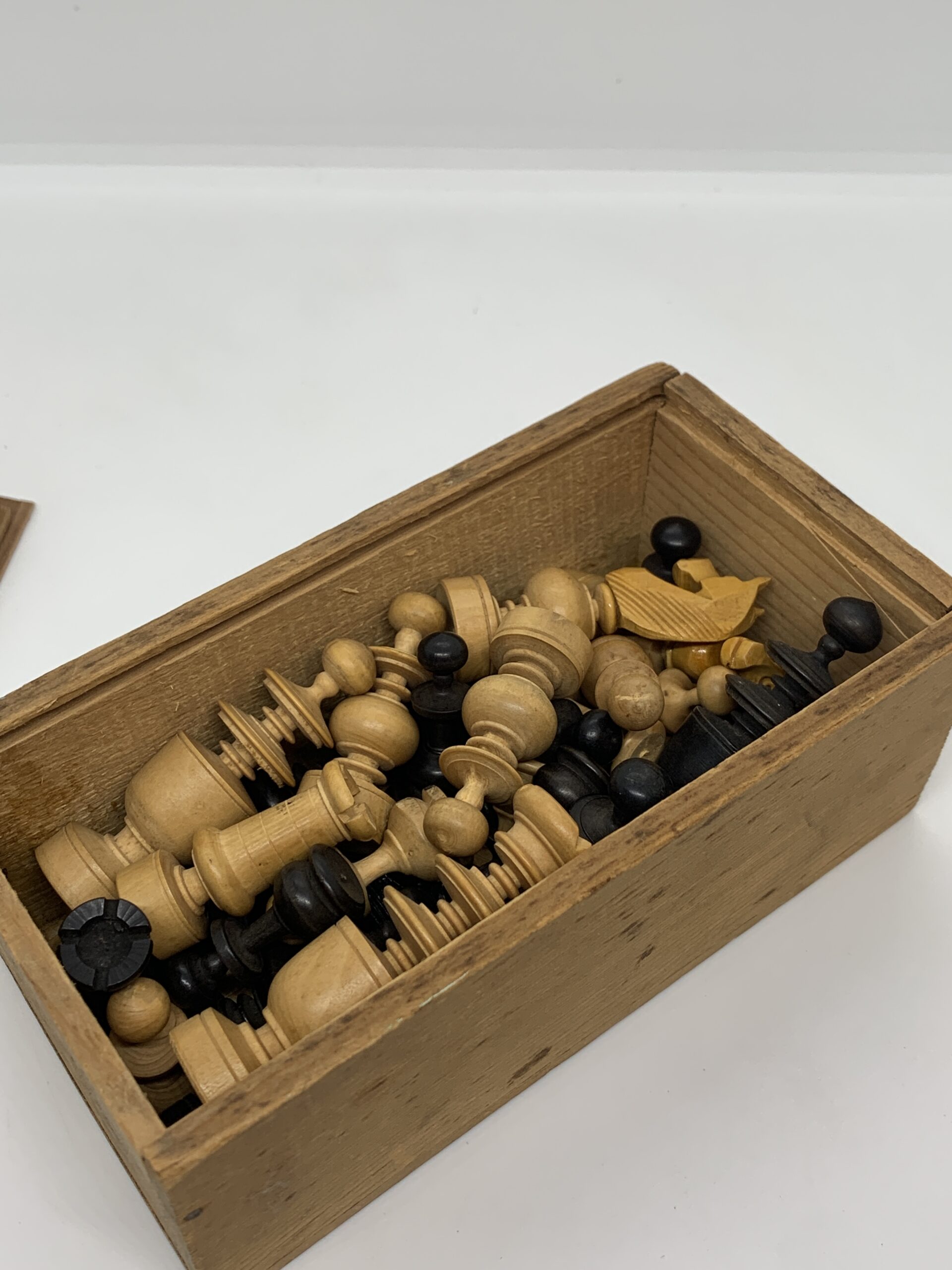 Vintage Wooden Chess Set - Ornate Detailed Pieces (King 7cm high ...