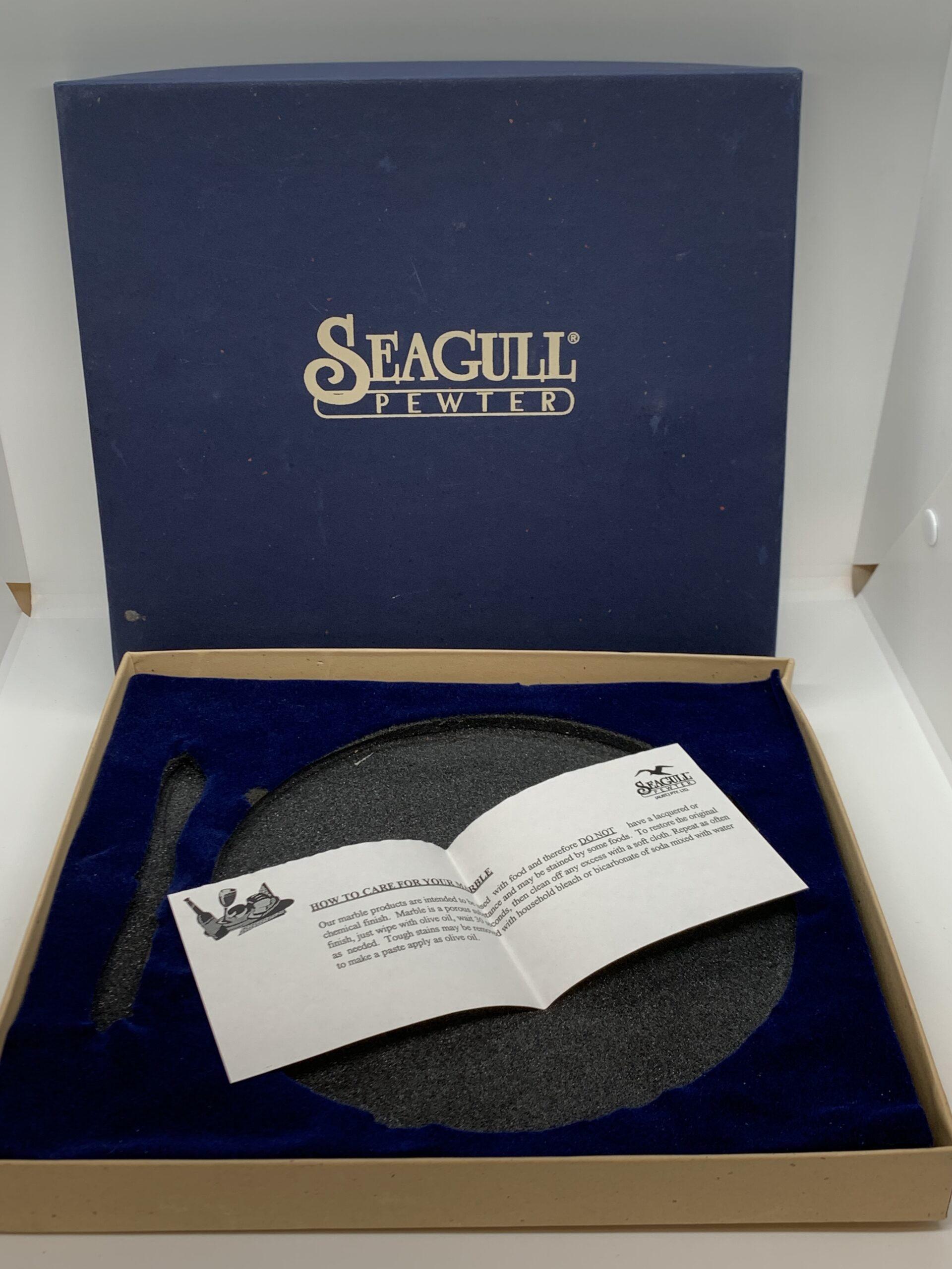 Seagull Pewter Cheese Board and Knife in Box - Vintage Keepsakes