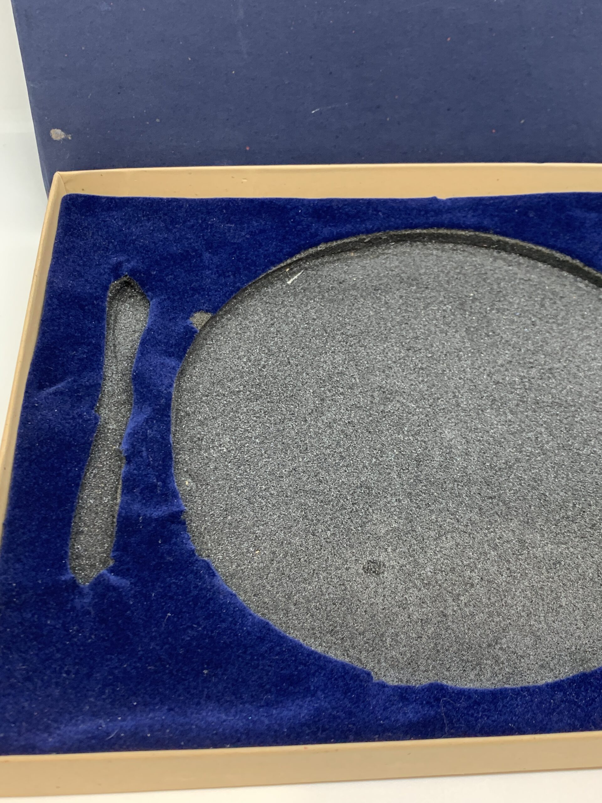 Seagull Pewter Cheese Board and Knife in Box - Vintage Keepsakes