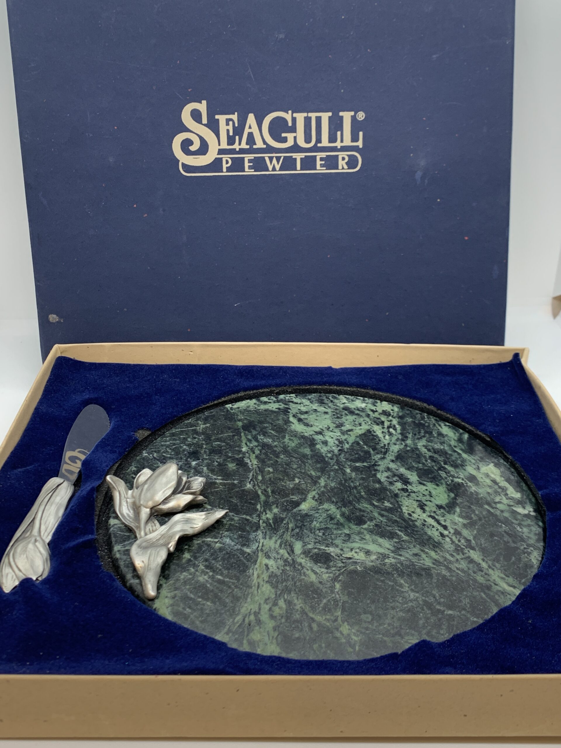 Seagull Pewter Cheese Board and Knife in Box - Vintage Keepsakes