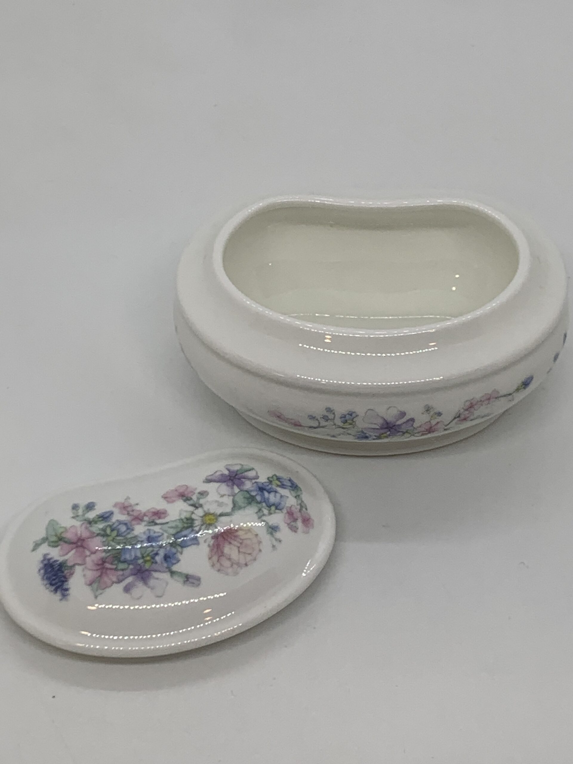 Wedgwood Angela Kidney Shaped Covered Trinket Box 8cm long - Vintage ...