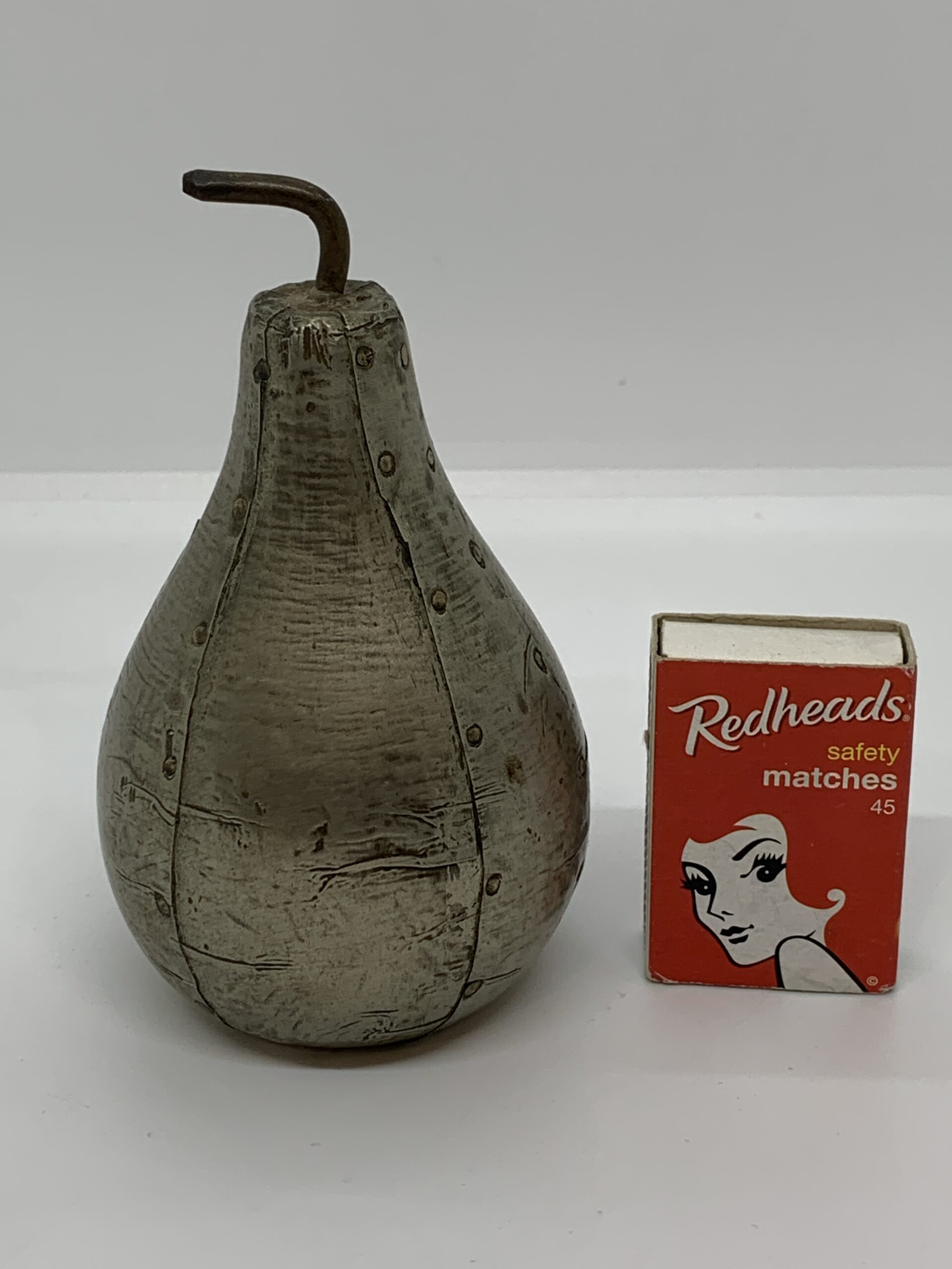 Metal Decorative Pear 11cm - Vintage Keepsakes