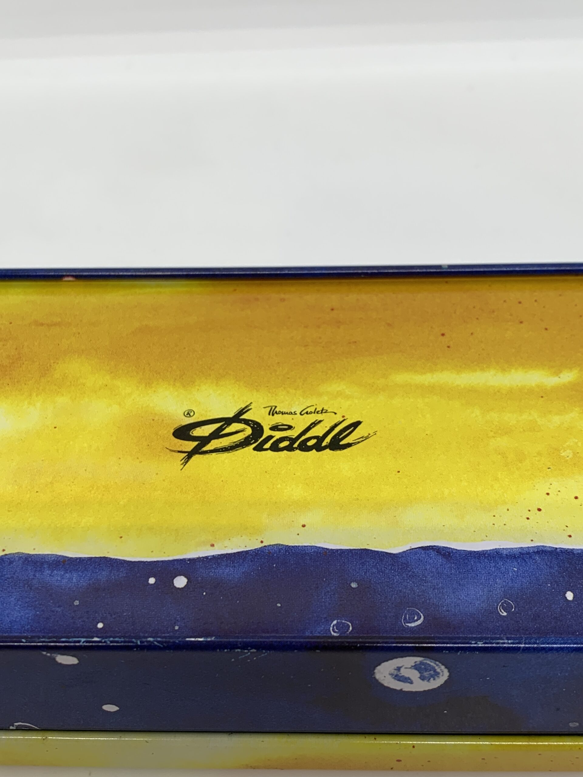 Thomas Gidz Diddl Tin Case 23cm - Vintage Keepsakes