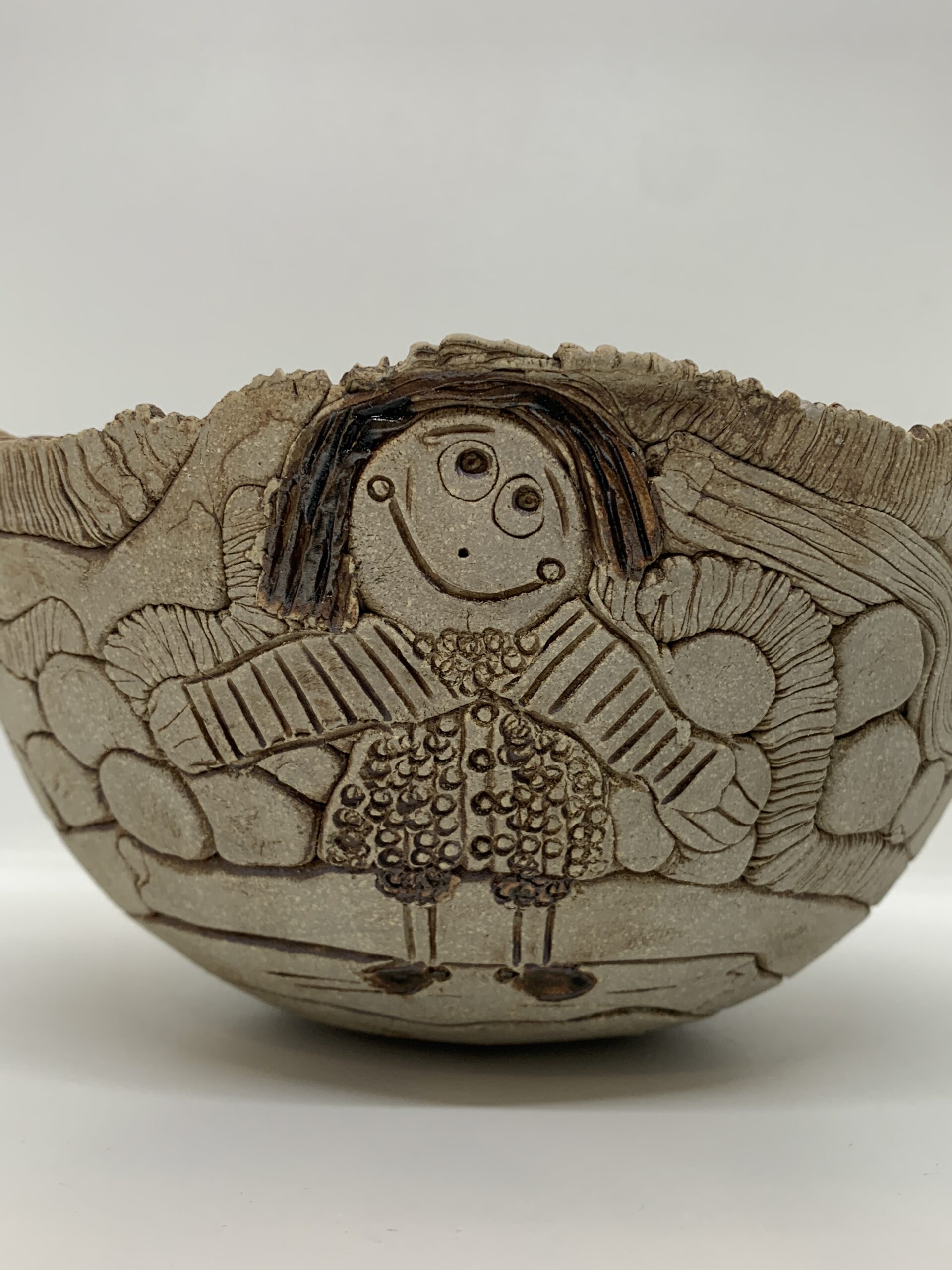 Alyson Smith Pottery Bowl 9cm high - Vintage Keepsakes