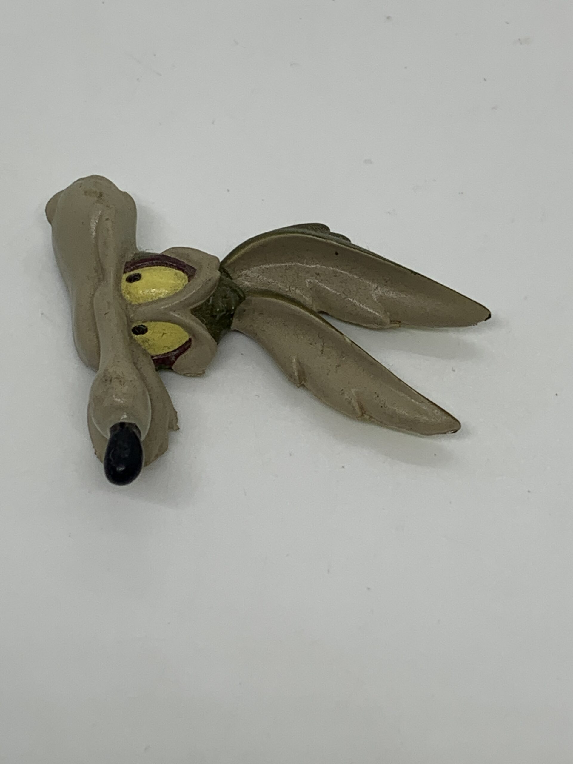 Road Runner Fridge Magnets (Wile E Coyote and Roadrunner) - Vintage ...