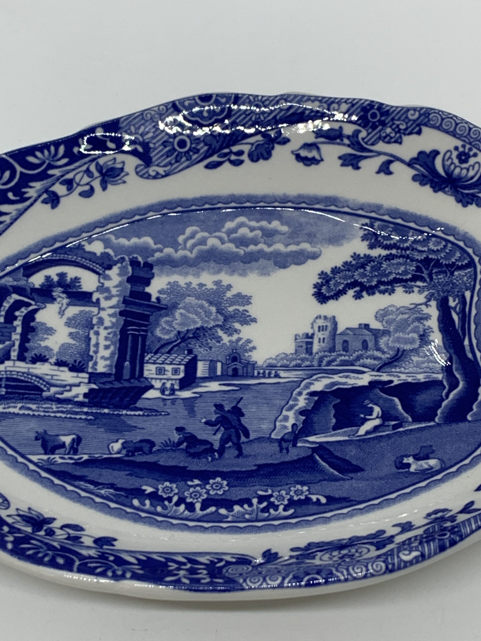 Blue and White Spode Leaf Plate 17cm - Vintage Keepsakes