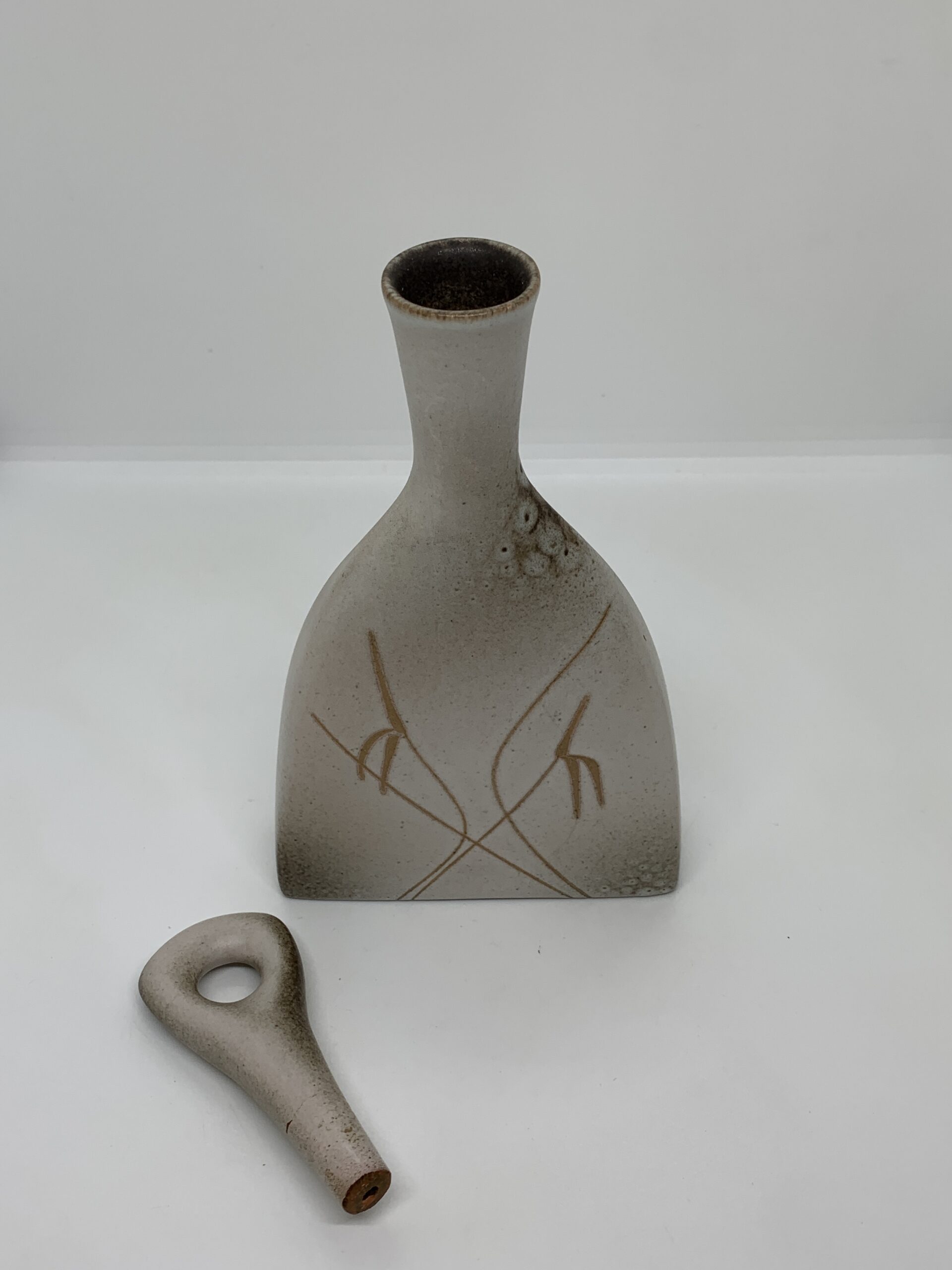 Ellis Pottery Wheat Pattern Oil Bottle - 47a (repaired stopper ...
