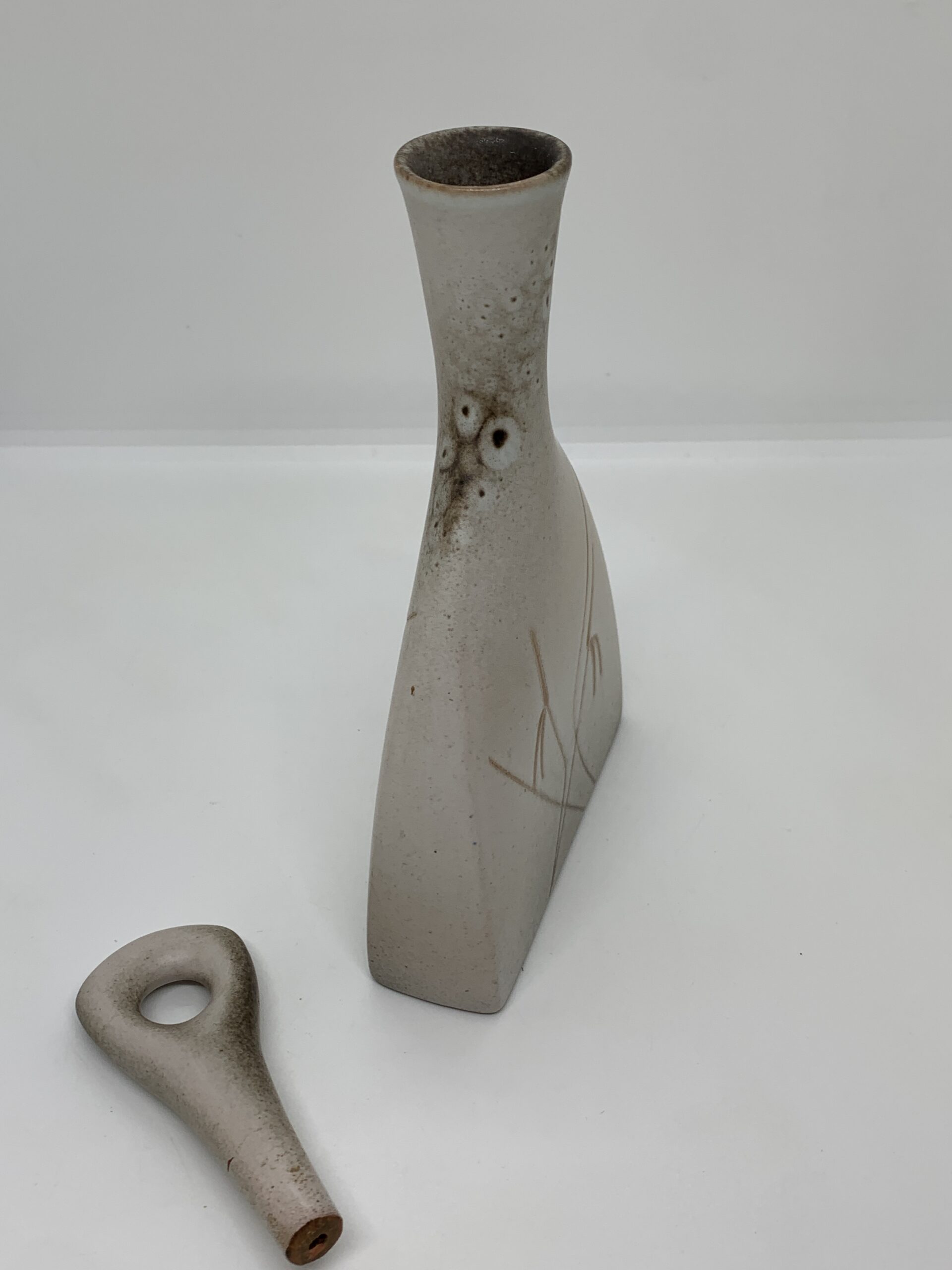 Ellis Pottery Wheat Pattern Oil Bottle - 47a (repaired stopper ...