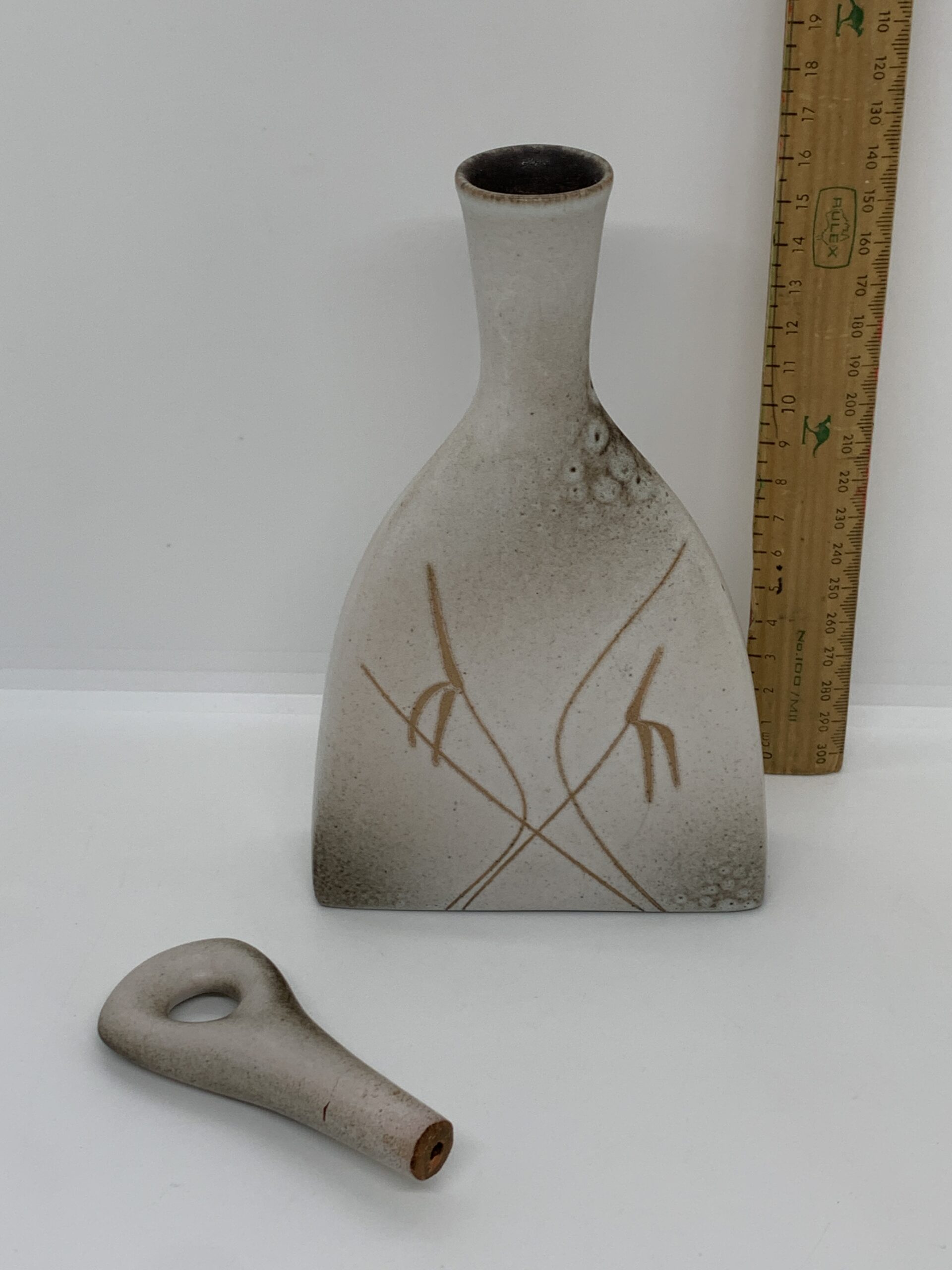 Ellis Pottery Wheat Pattern Oil Bottle - 47a (repaired stopper ...