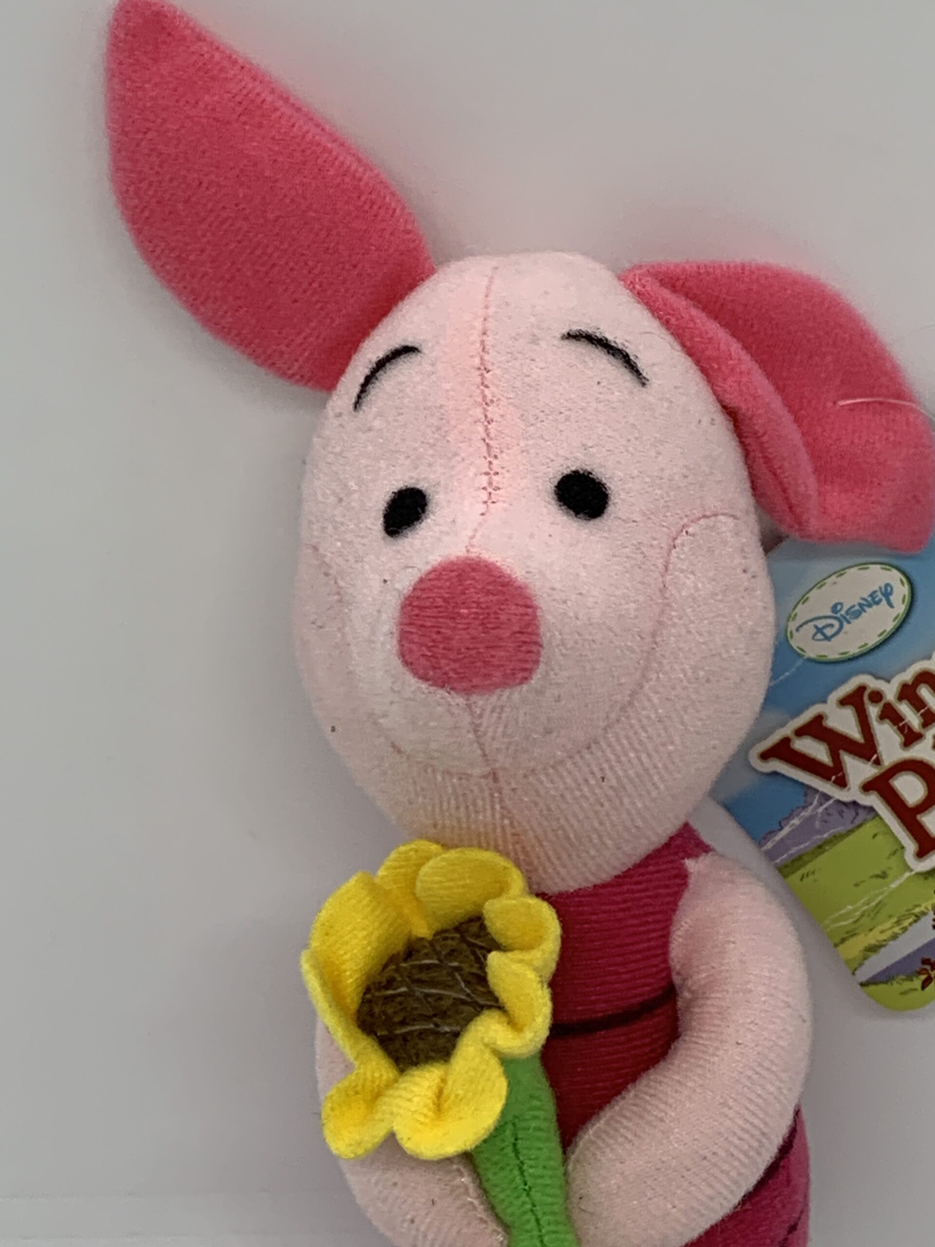 Piglet holding Flower Plush Toy 21cm - Vintage Keepsakes