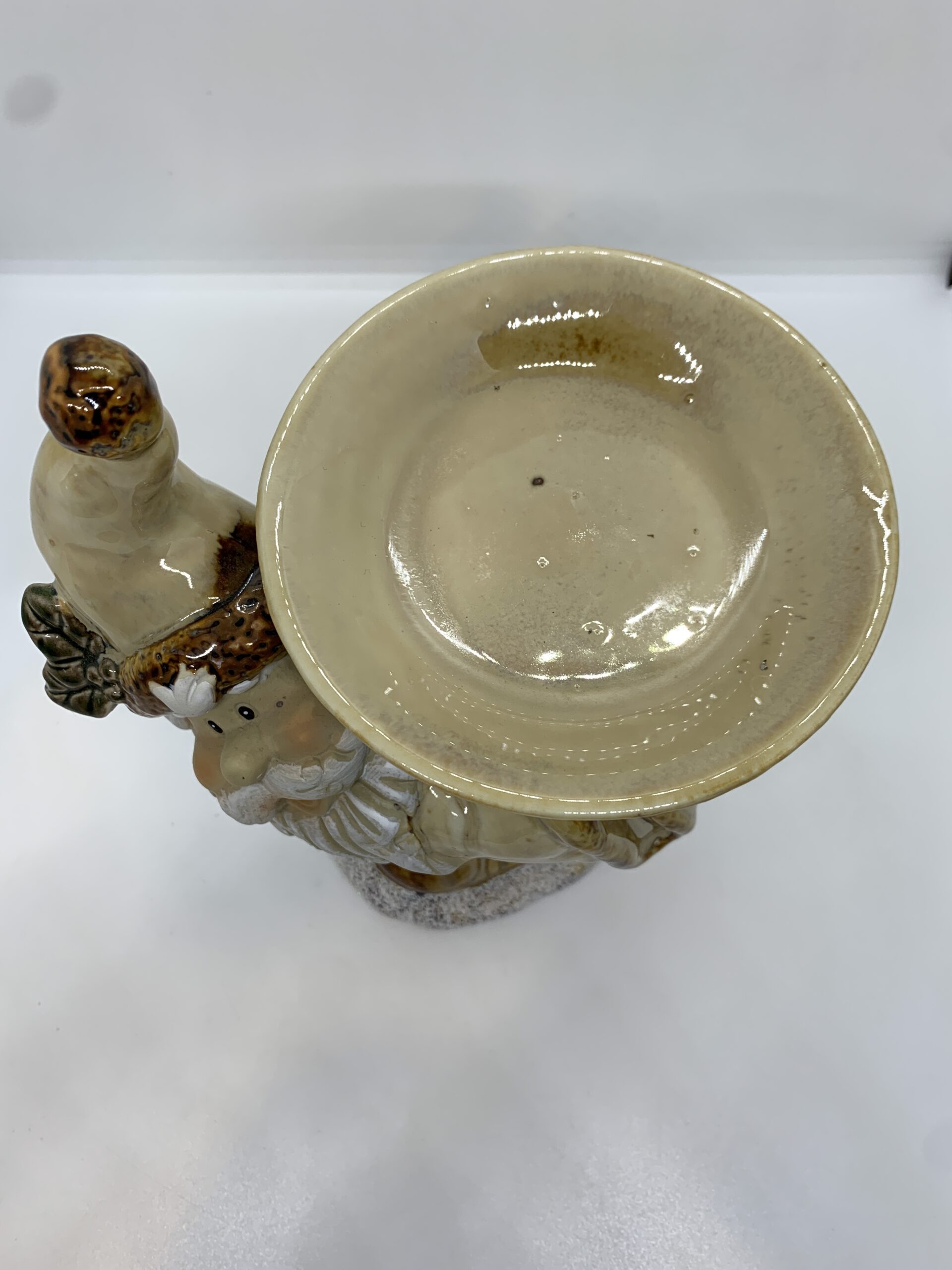 Santa Elevated Plate 17cm high - Vintage Keepsakes