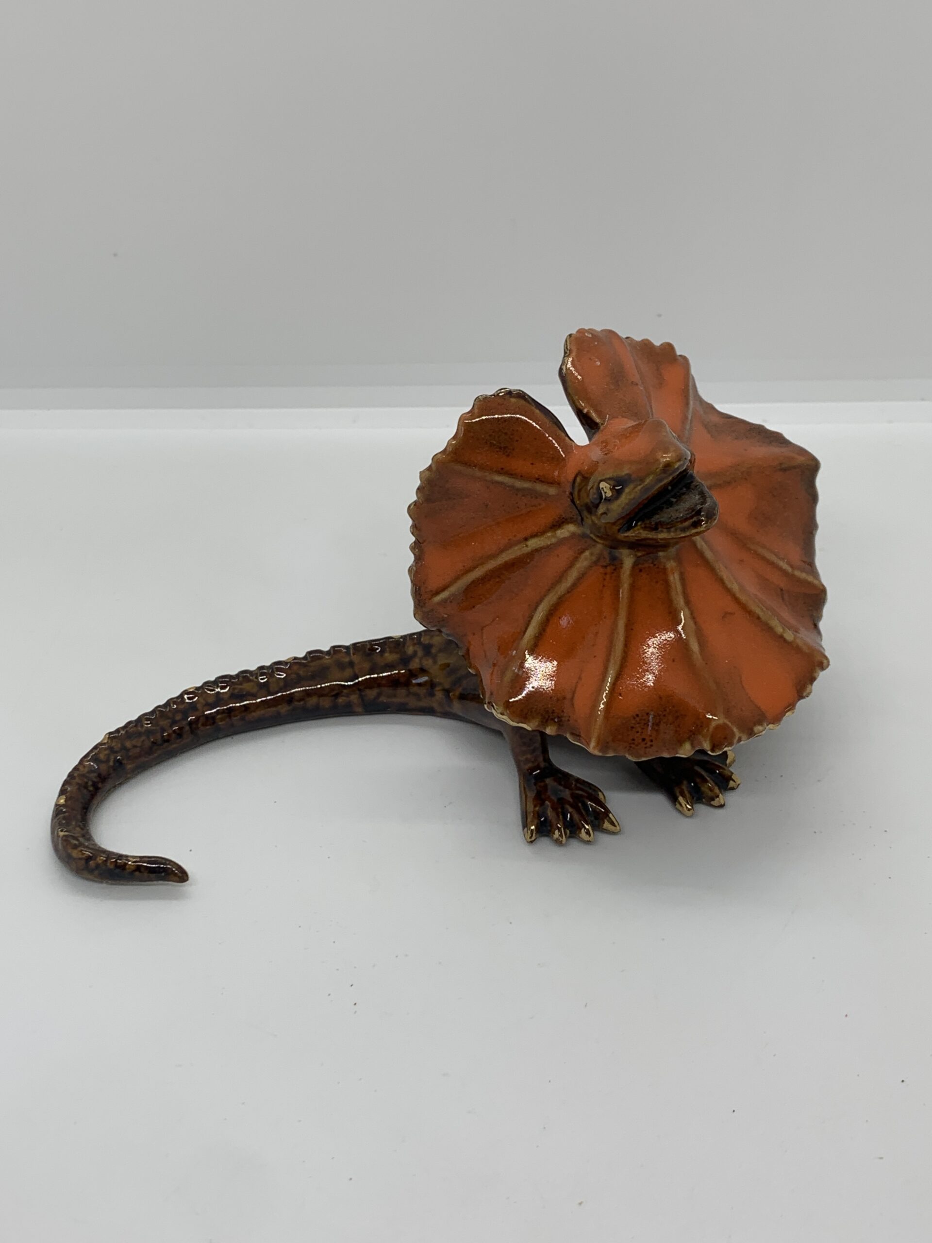Golden Pond Ceramic Frilled Neck Lizard 16cm - Vintage Keepsakes
