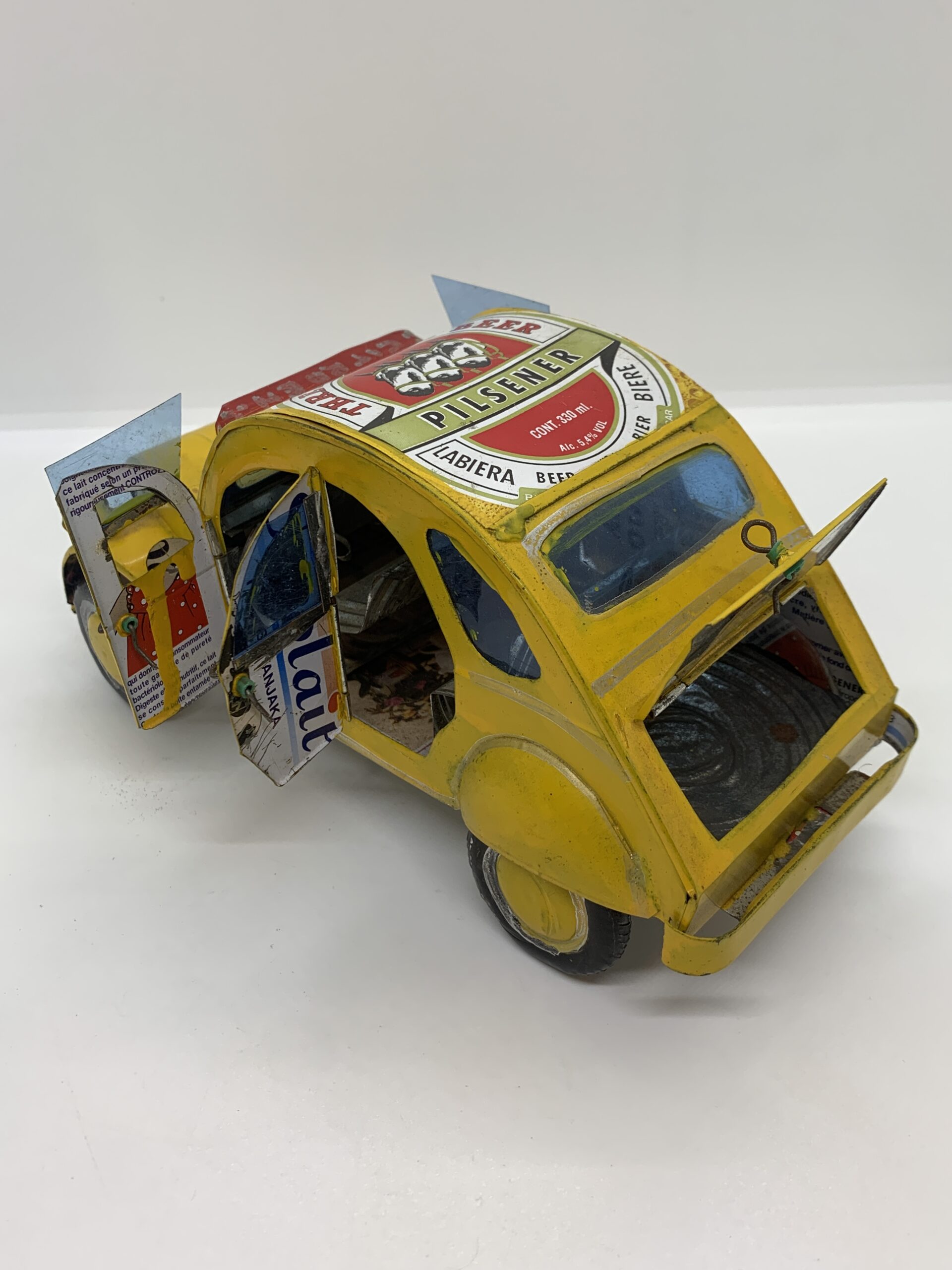 Citroen CV2 Beer Can Car - Three Horses Beer - 10cm - Vintage Keepsakes