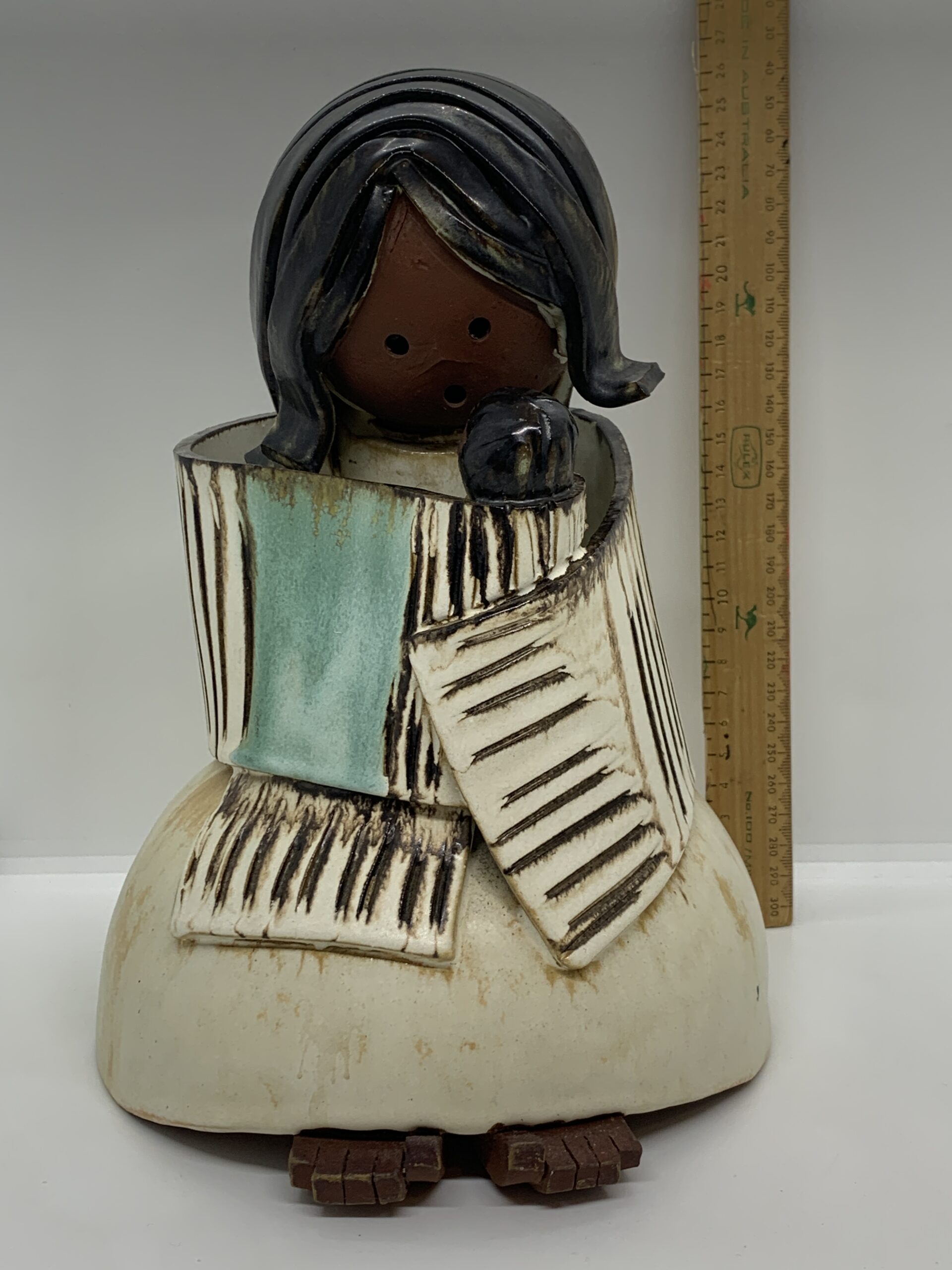 Elisa Spanish Pottery Mother with Baby 27cm high (stamped on base ...