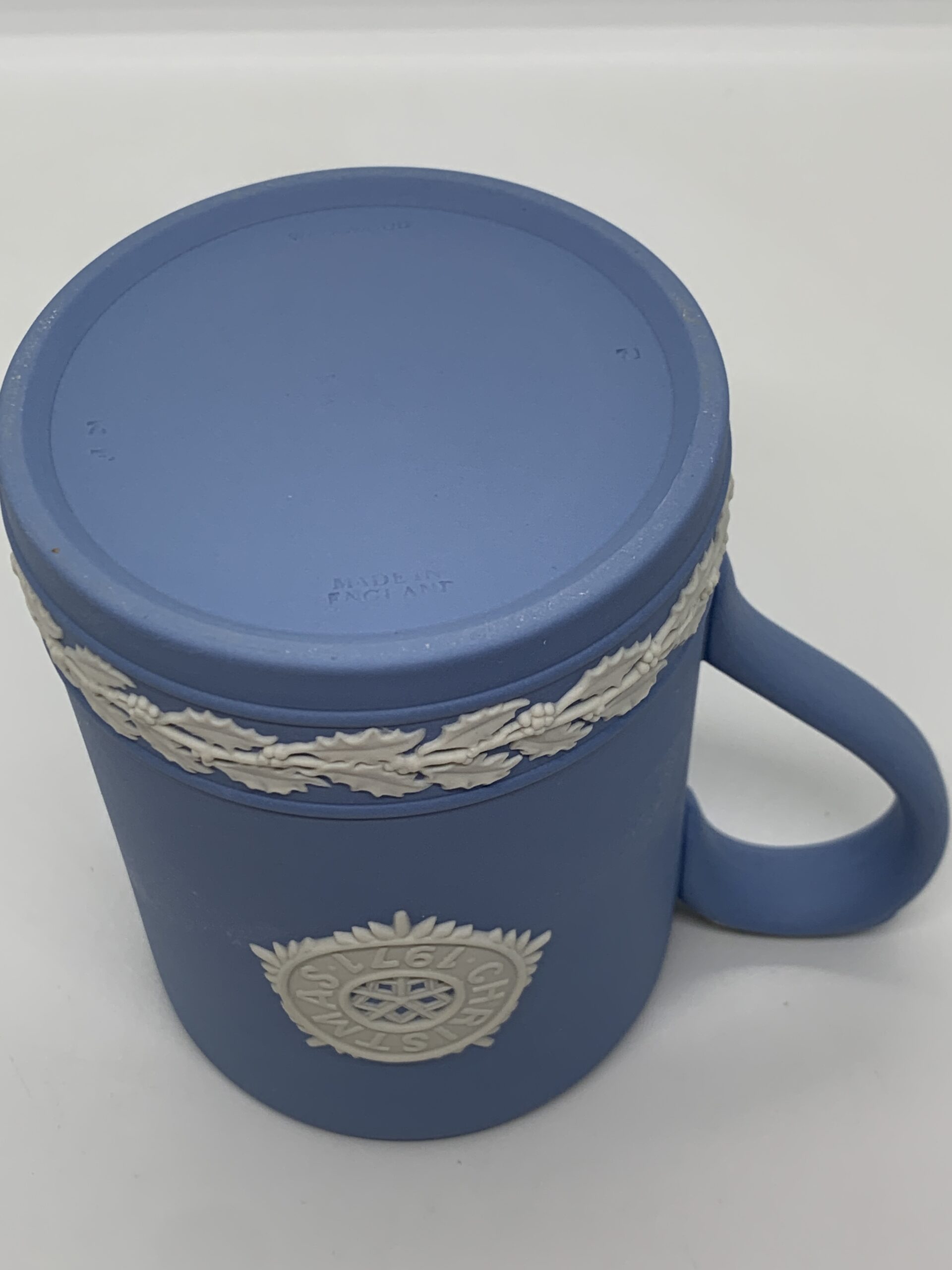 Wedgwood Blue Jasperware Christmas 1971 Mug - Piccadilly Circus ...
